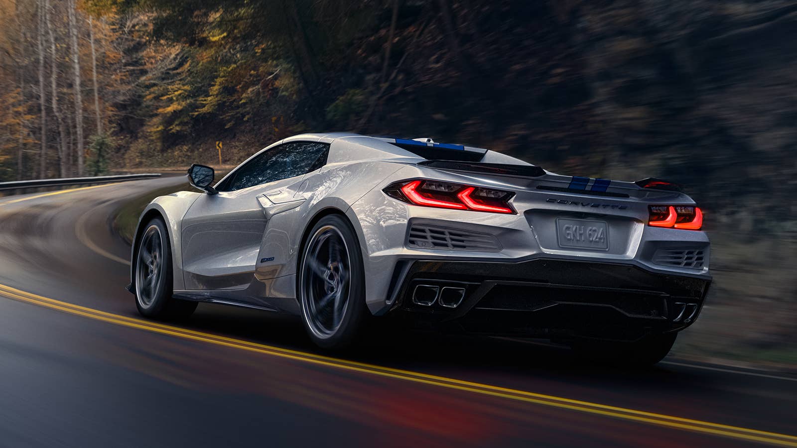 2024 Chevy Corvette E-Ray hybrid revealed, can outrun a Z06 - Autoblog
