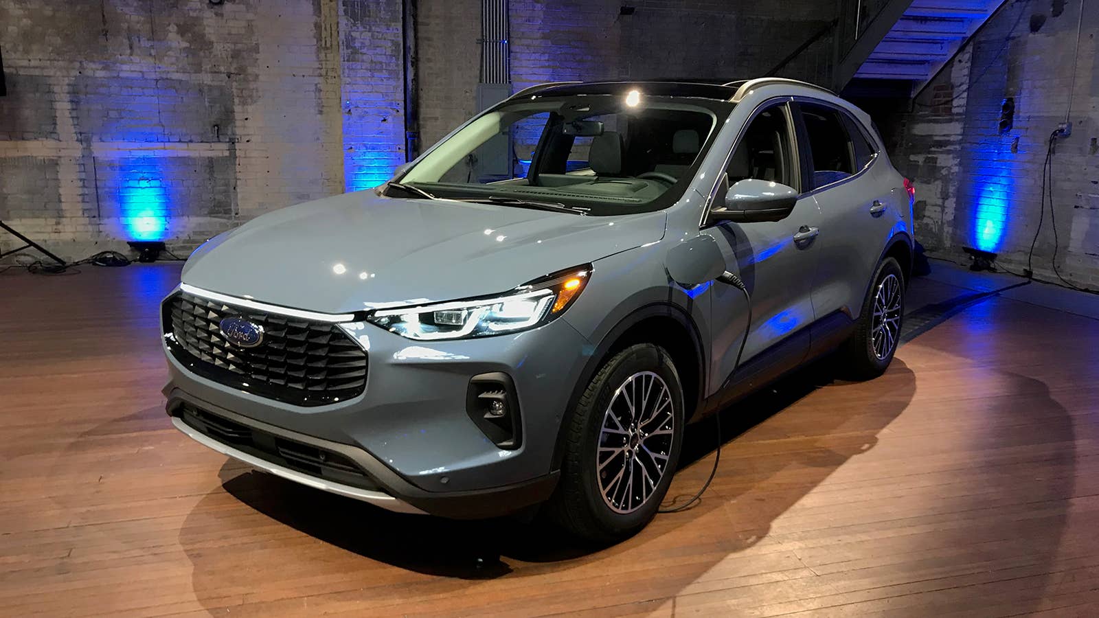 Redesigned 2023 Ford Escape gets higher base price - Autoblog