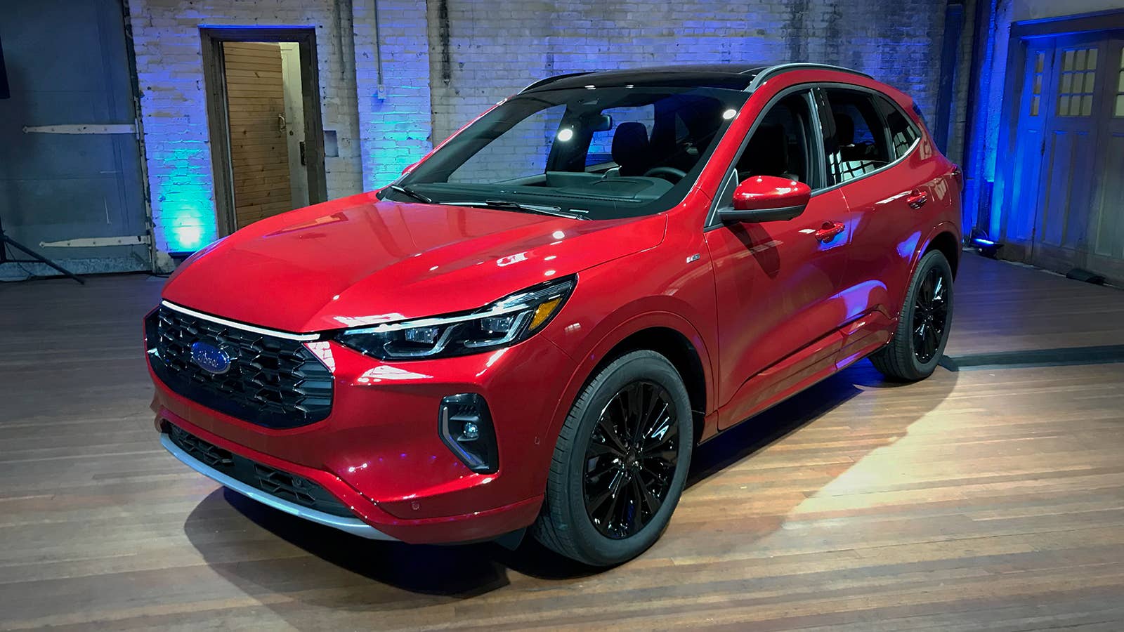 Redesigned 2023 Ford Escape gets higher base price - Autoblog