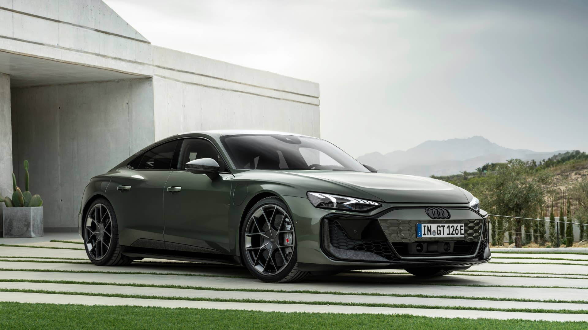 2025 Audi E-Tron GT is topped by new 912-hp RS Performance trim - Autoblog