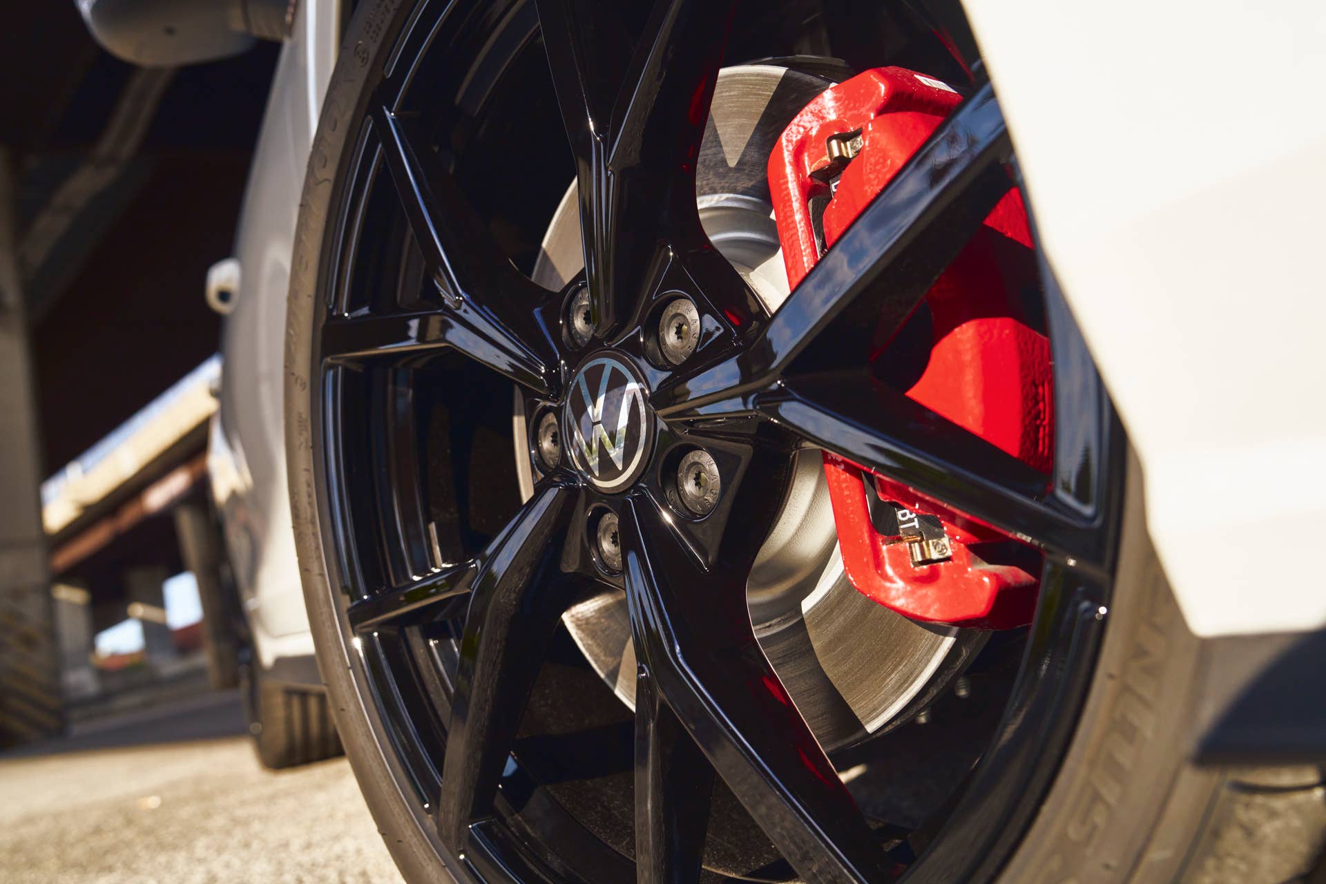 2024 Volkswagen GTI and Golf R up their prices a bit before Mk8.5 Golf ...