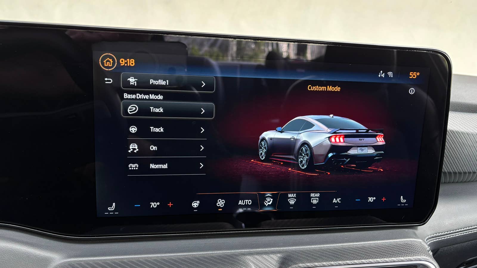 2025 Ford Mustang Review: Less colorful, still very characterful - Autoblog