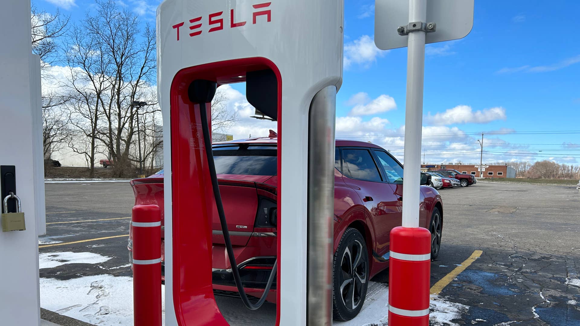 Why Your Hyundai or Kia EV Charges So Slowly on Tesla’s Supercharger ...