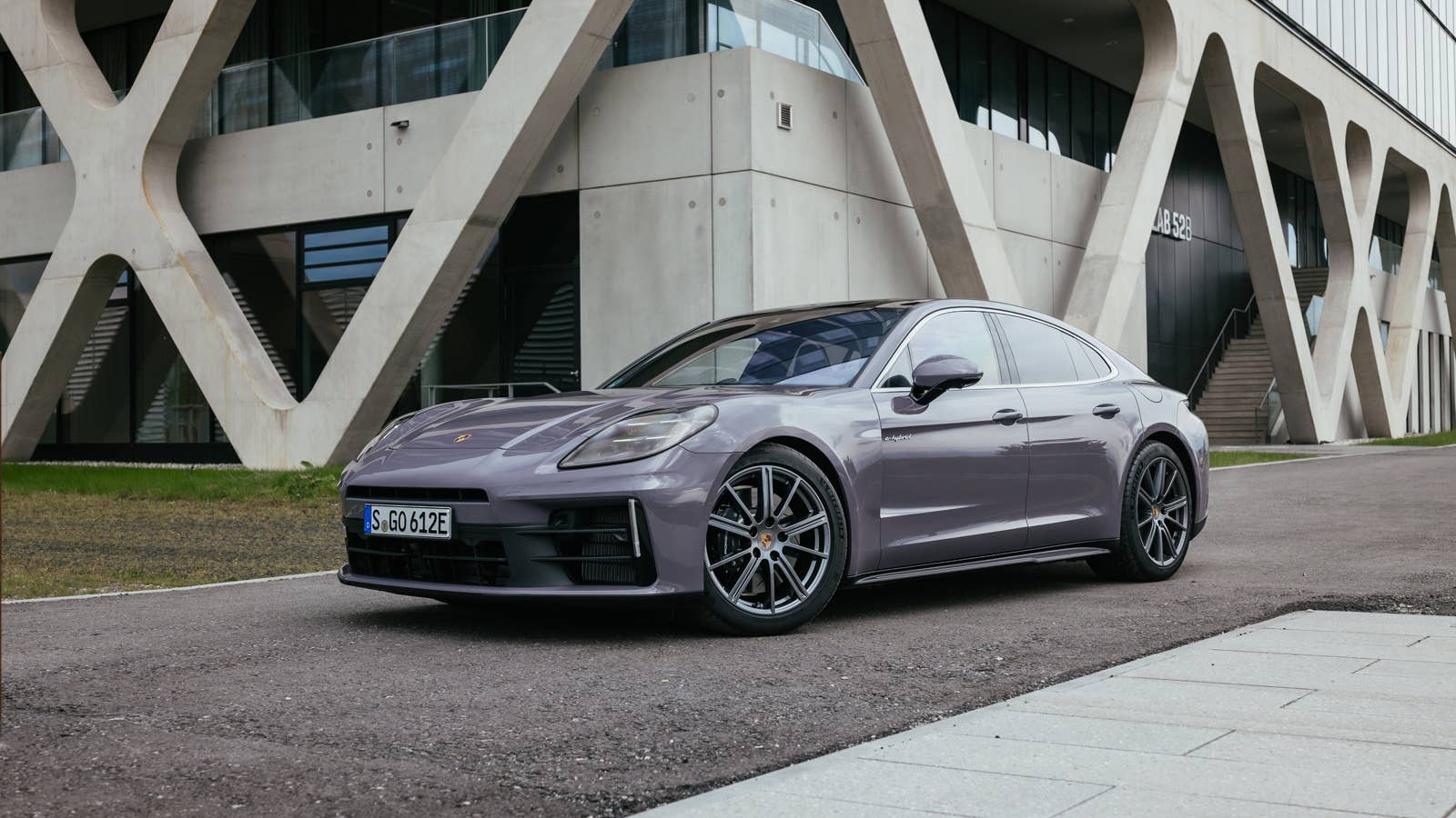 2025 Porsche Panamera E-Hybrid First Drive Review: Part electric, part ...
