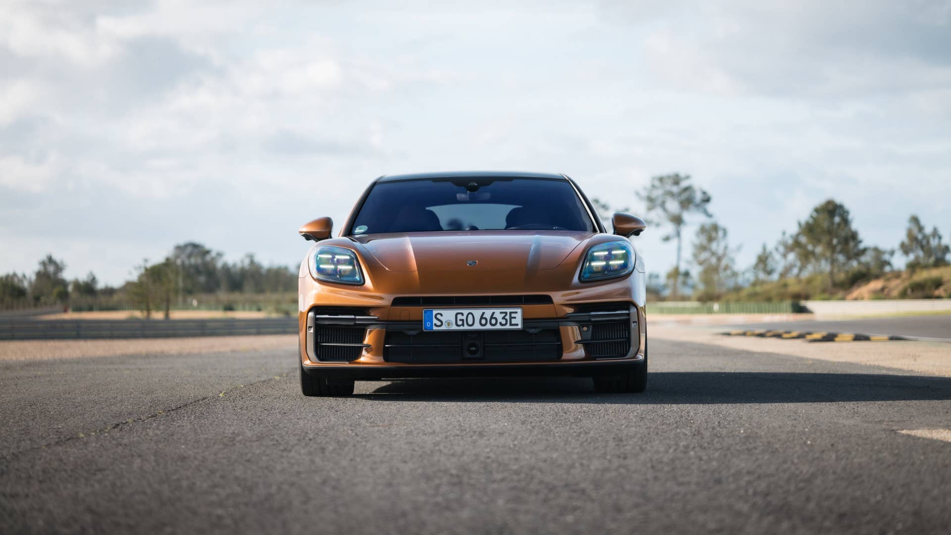 2025 Porsche Panamera Turbo E-Hybrid starts at $192,995 - Autoblog