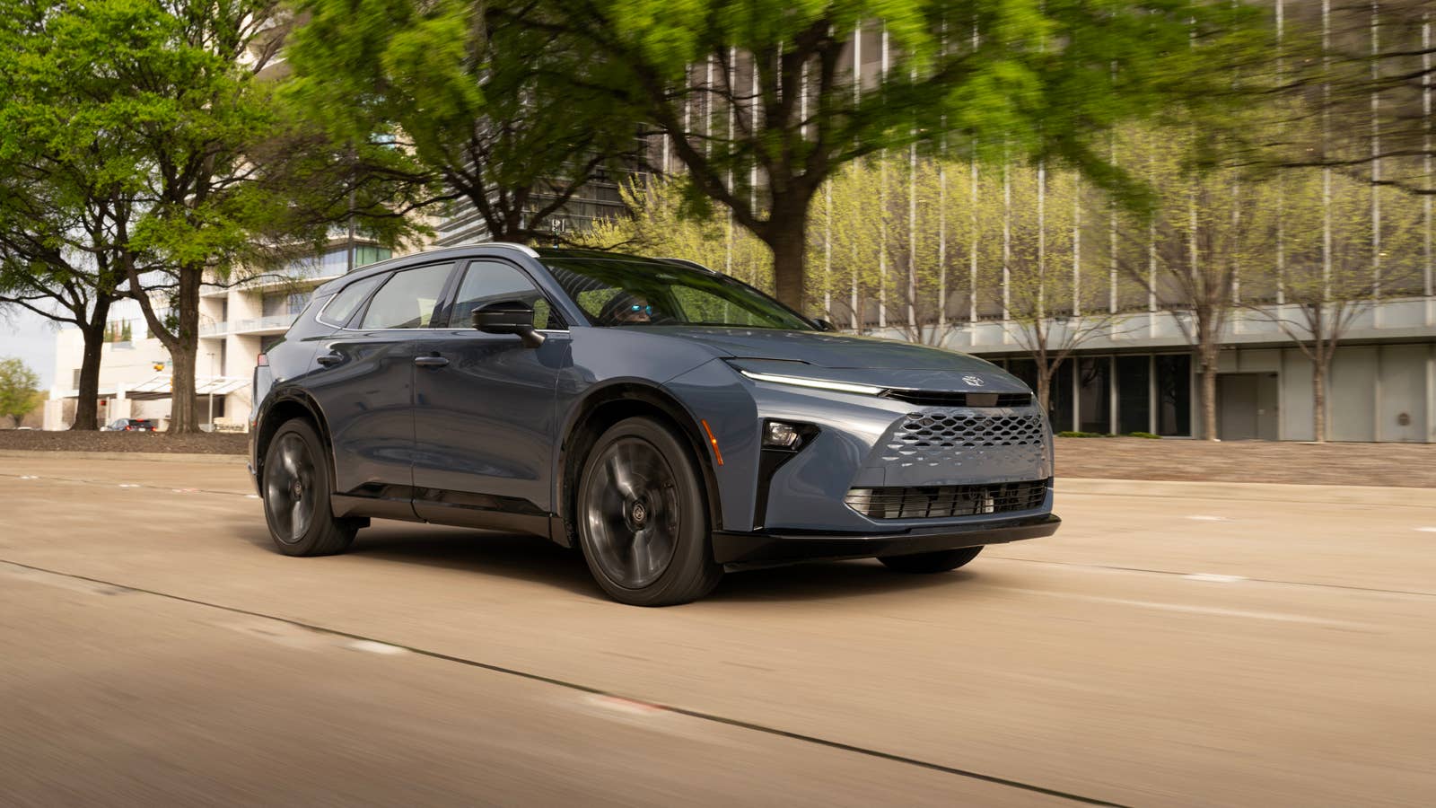 2026 Toyota Crown Signia Vs. 2026 Toyota Grand Highlander: 5 Key ...