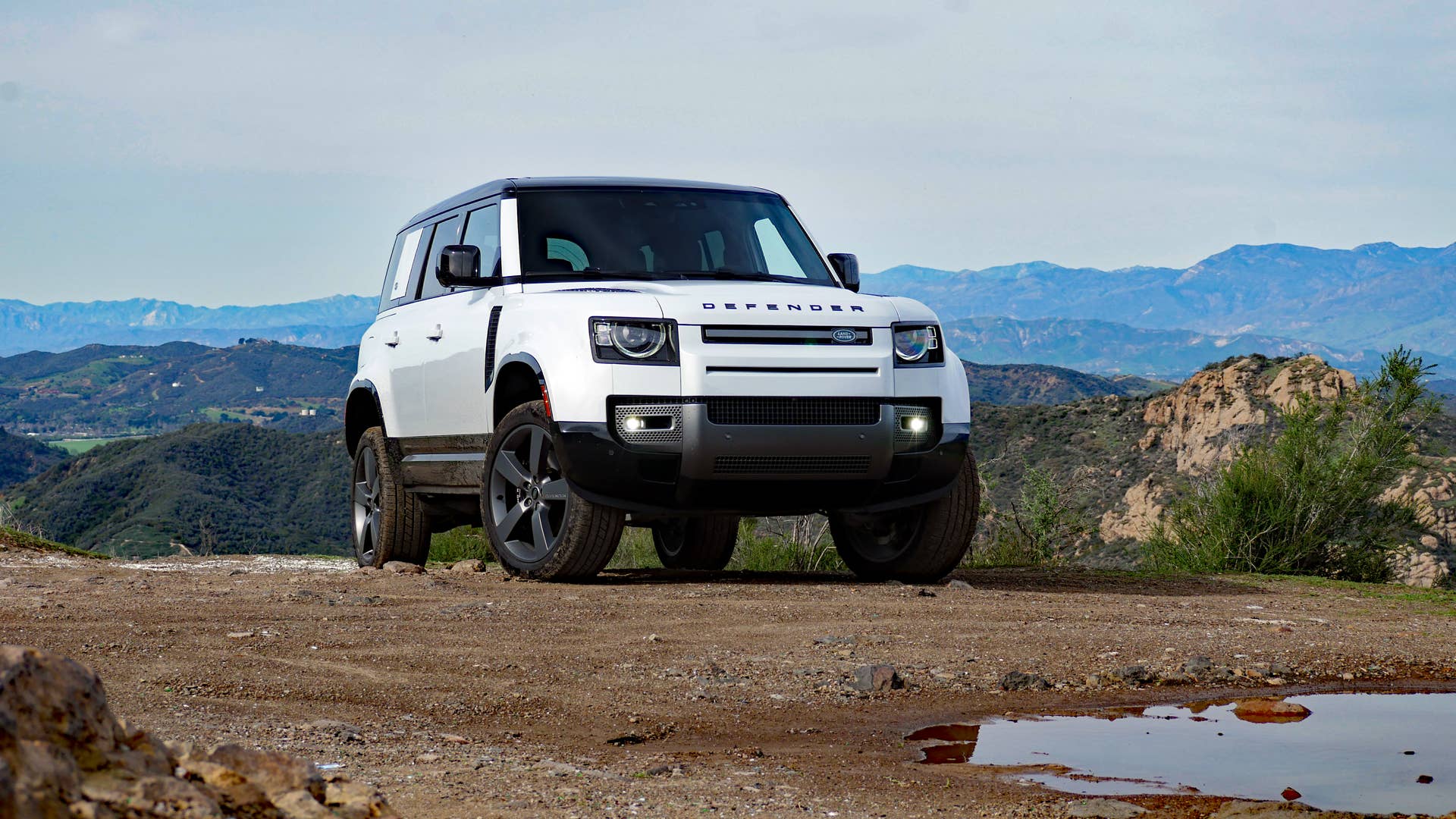 2023 Land Rover Defender Review: The no-compromise off-roader - Autoblog