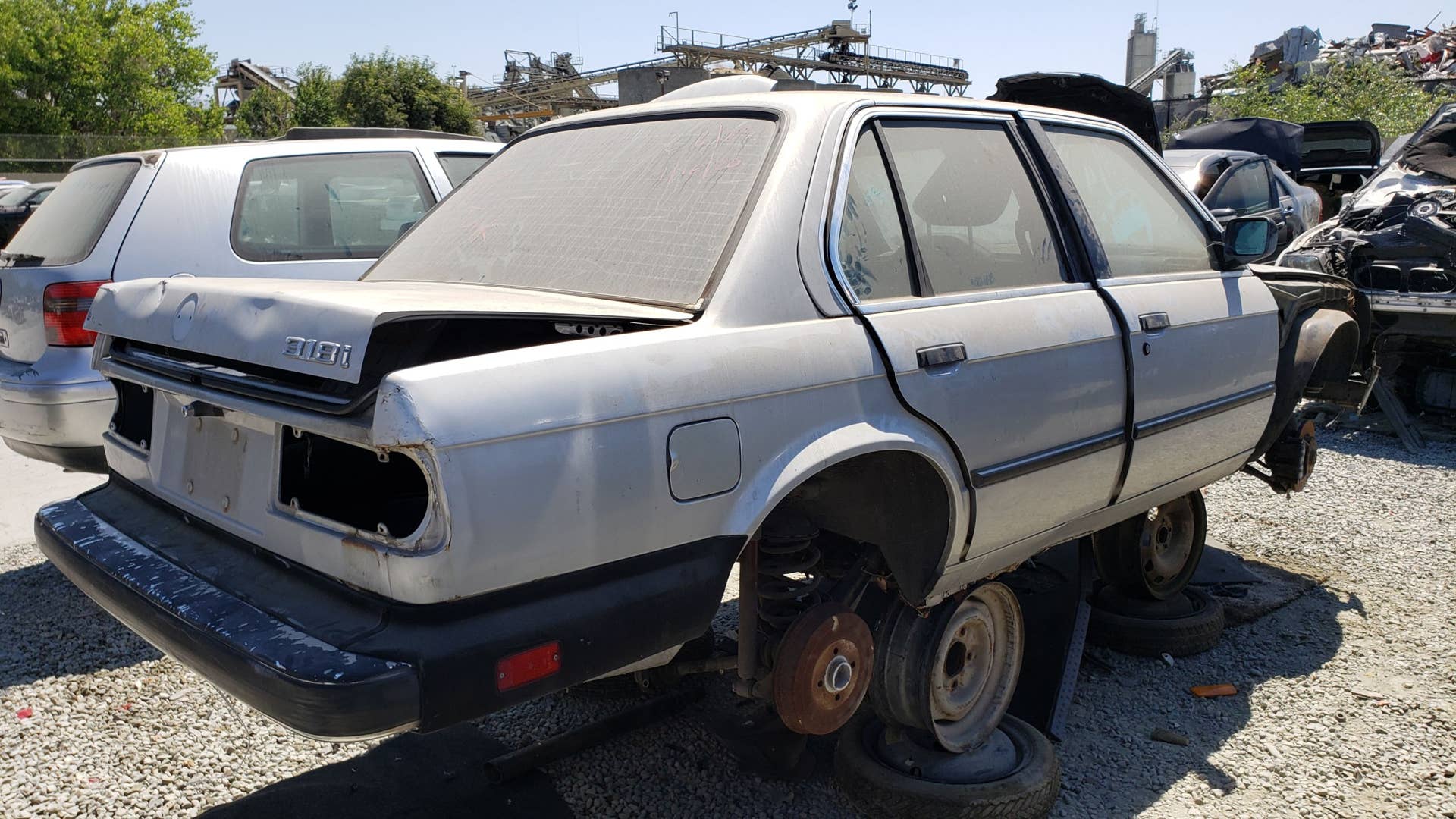 Junkyard Gem: 1985 BMW 318i Sedan - Autoblog