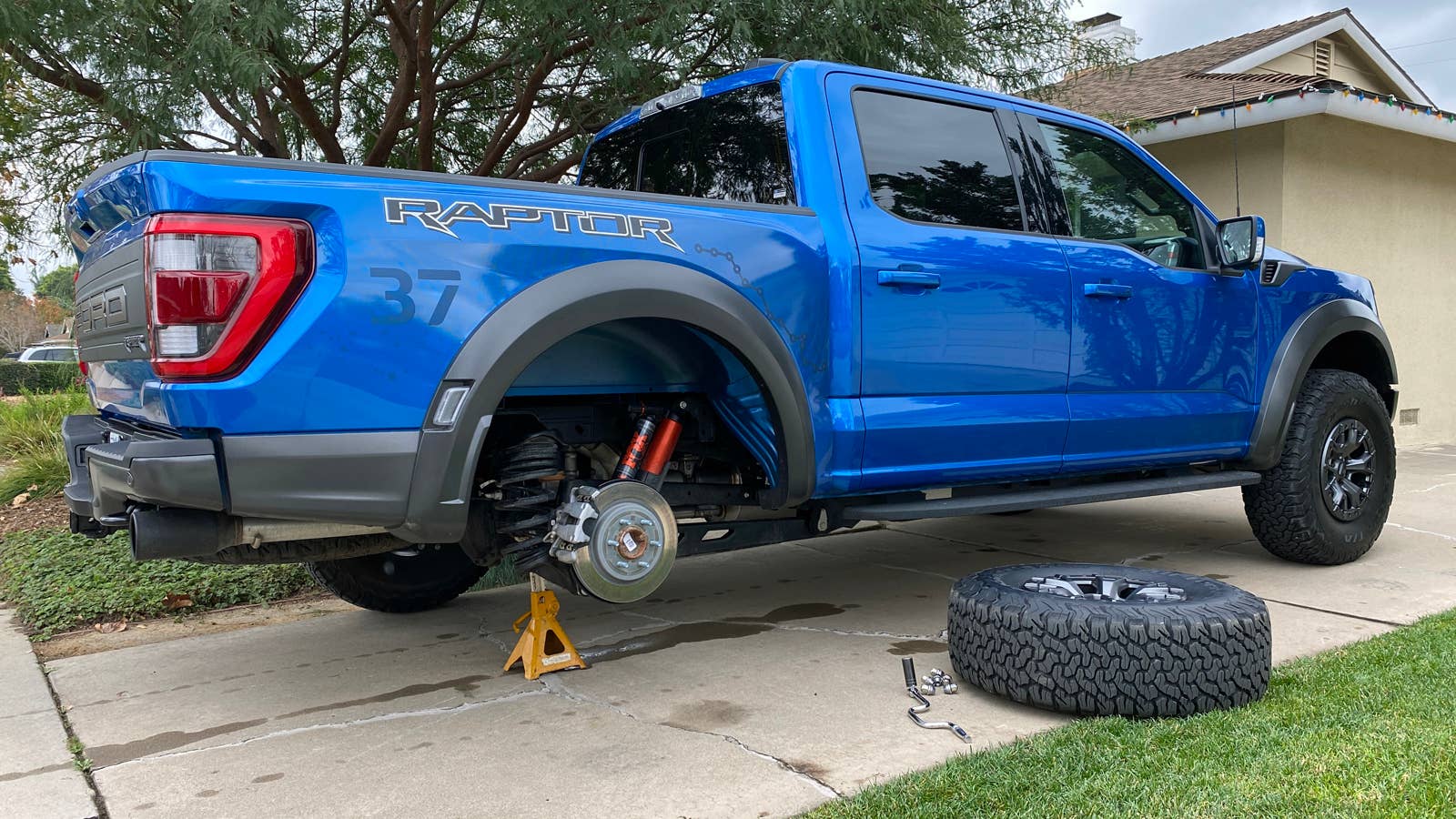 Ford Raptor 37 Suspension Deep Dive | Look ma, no leaf springs! - Autoblog