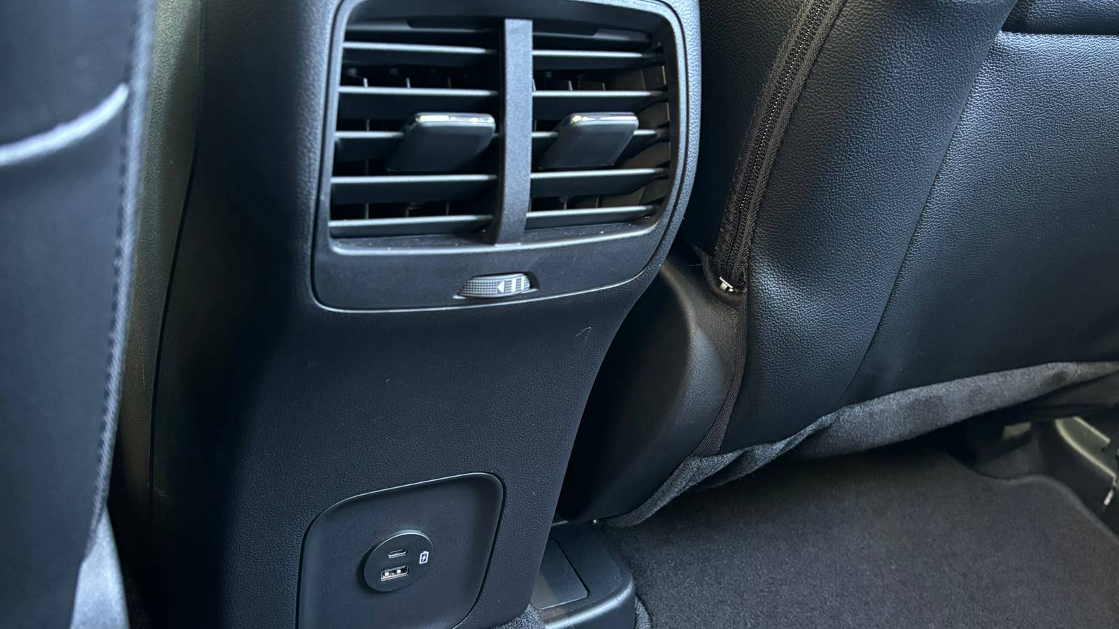 2024 Ford Escape Review: Easy to like, but space and price are problems ...