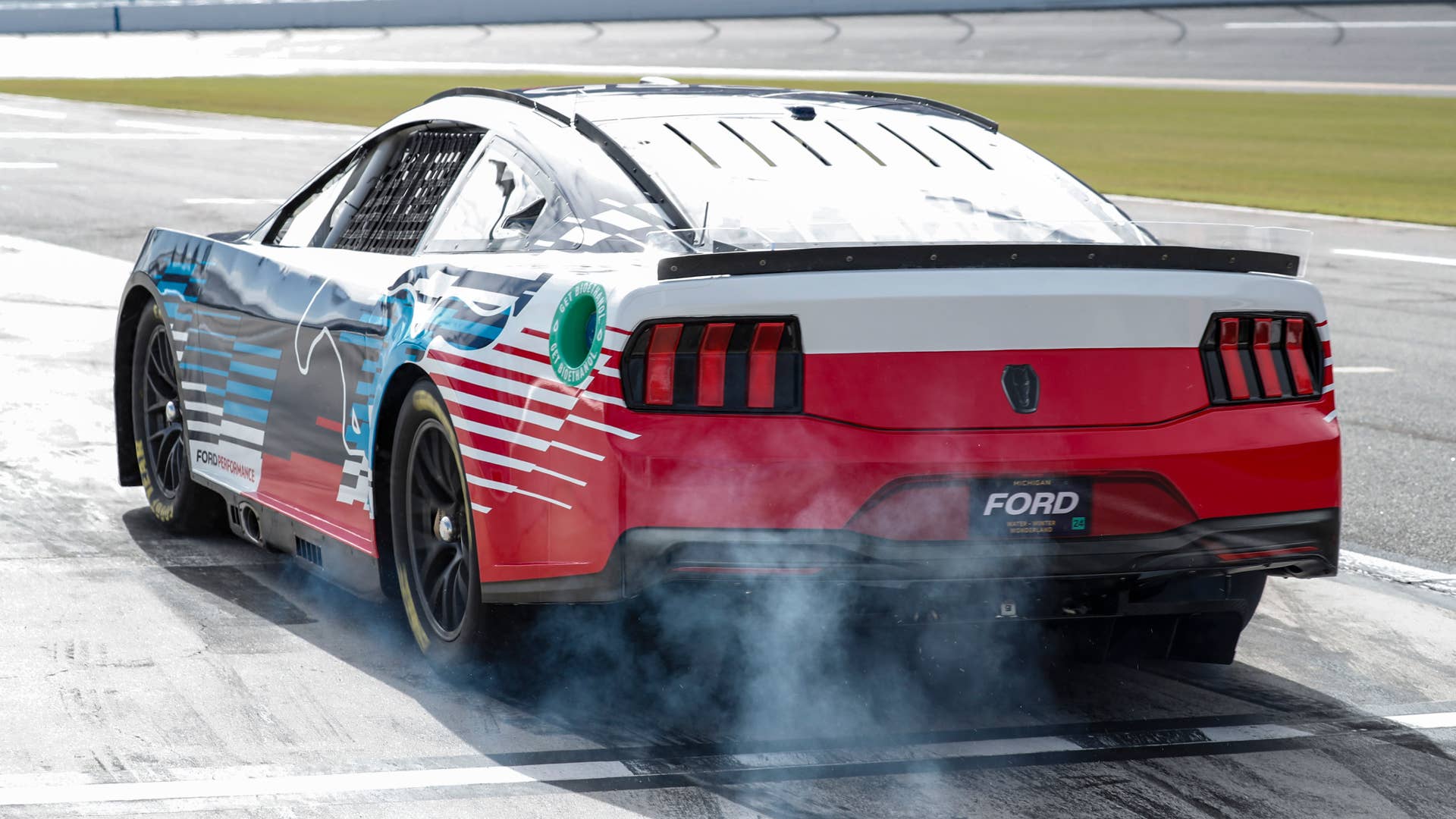 Ford reveals Dark Horse themed 2024 NASCAR Cup Series Mustang - Autoblog