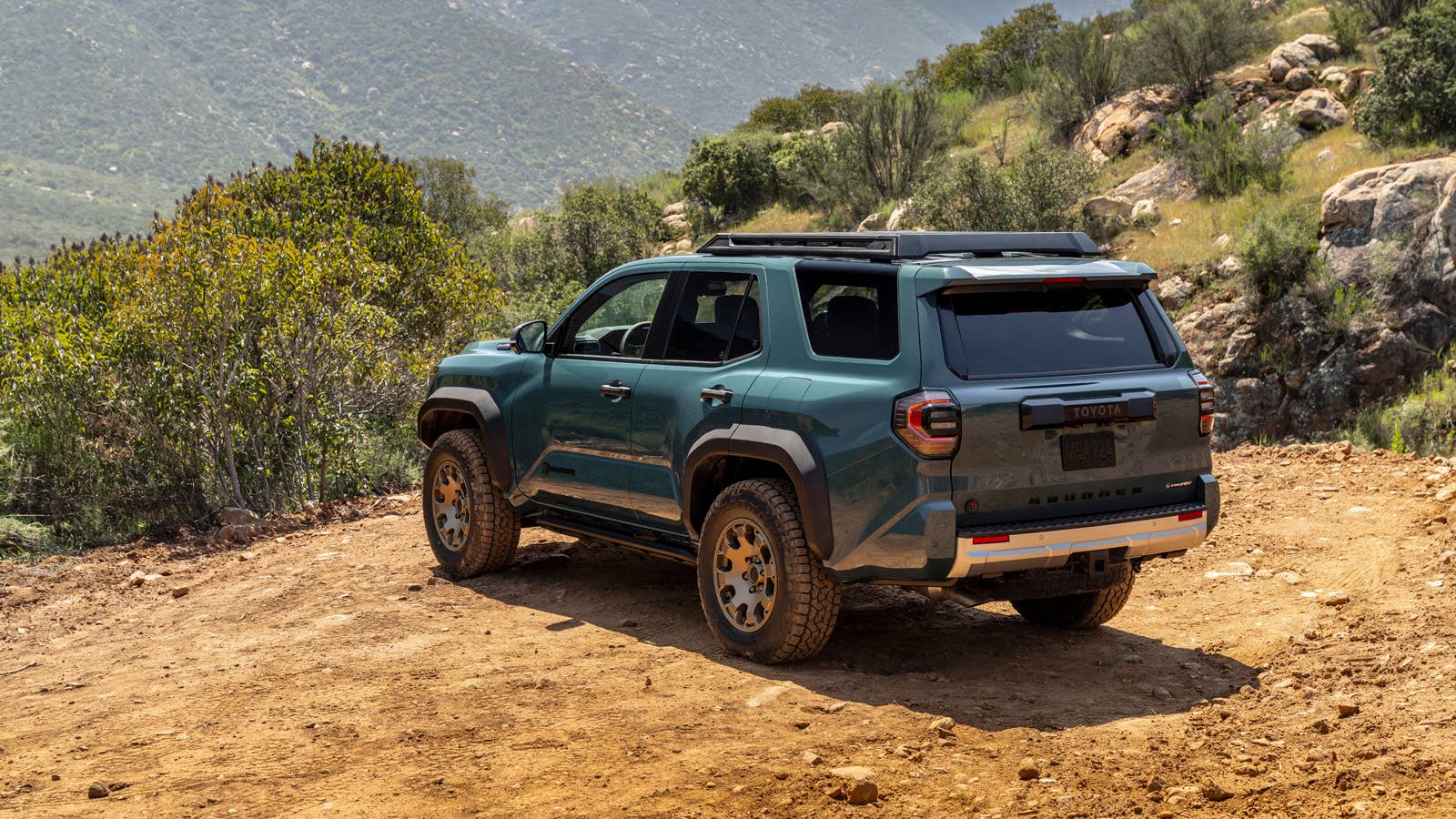 2025 Toyota 4Runner TRD Pro vs Trailhunter: 3 Key Differences - Autoblog