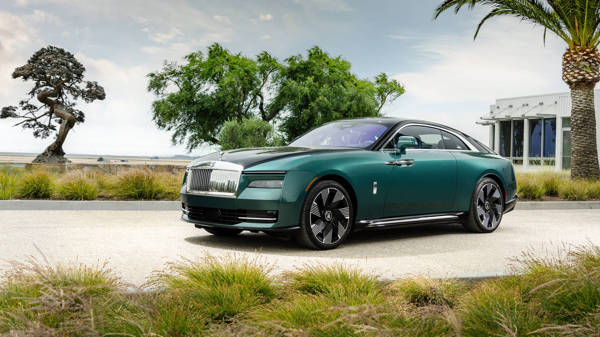 Rolls-Royce’s New Invitation-Only Coachbuild Program Will Produce Ultra ...