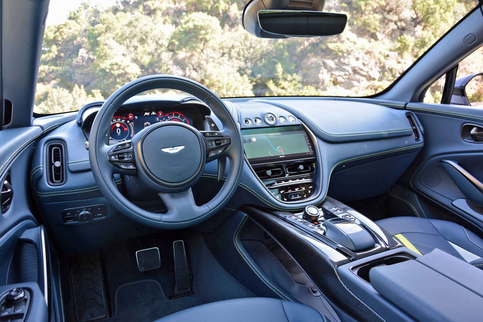 Aston Martin Drops Elusive 2025 DBX 707 Lease Deal for September - Autoblog