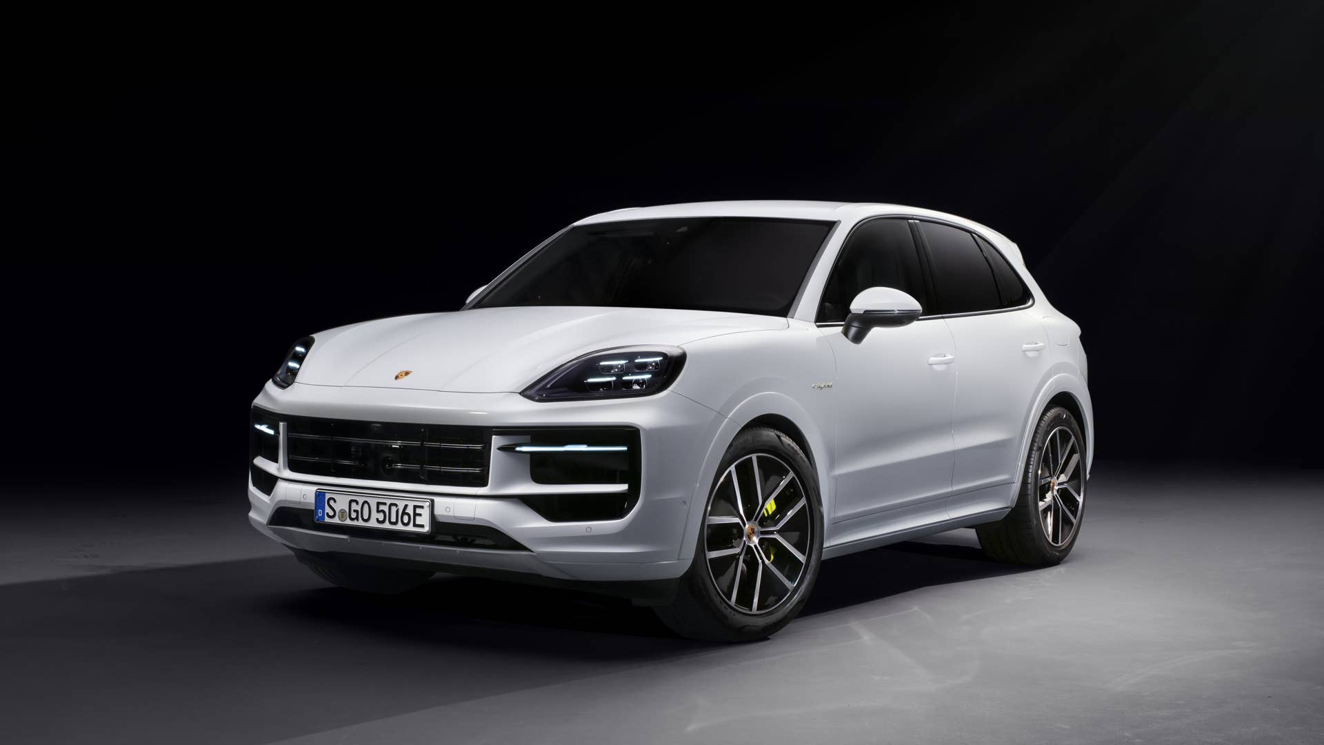 Porsche Confirms Next-Gen Gas Cayenne Is Coming - Autoblog