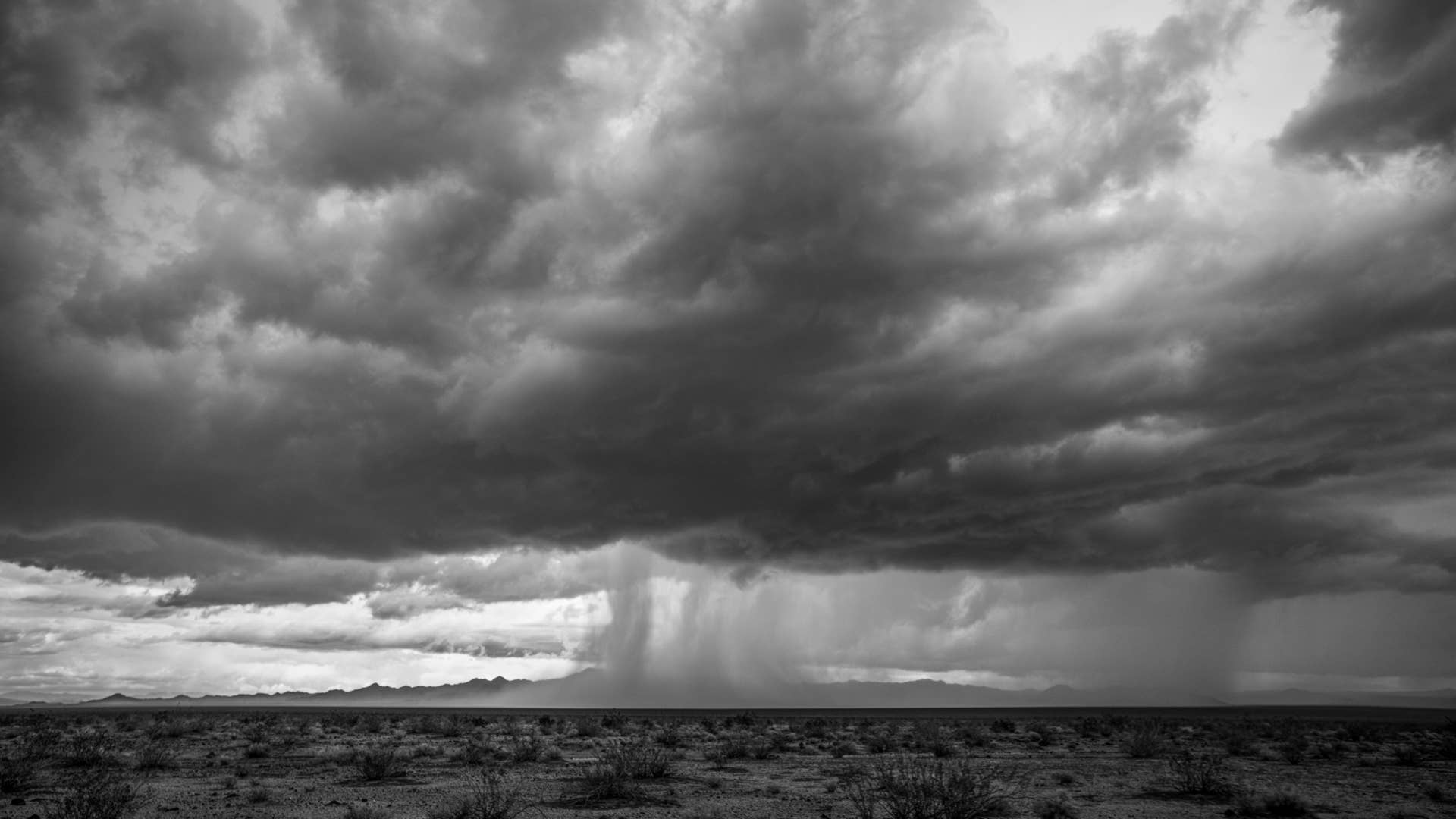 Severe Storm Warning: Tornadoes, 80 MPH Winds, and Giant Hail Threaten ...