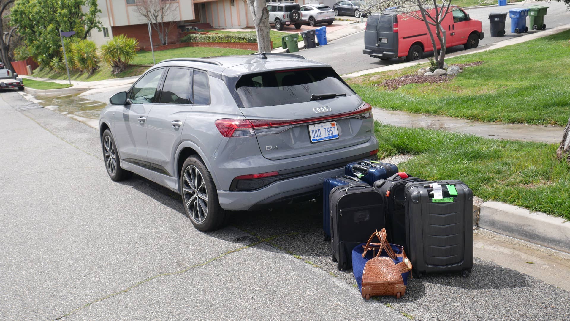 Audi Q4 E-Tron Luggage Test: How much cargo space? - Autoblog