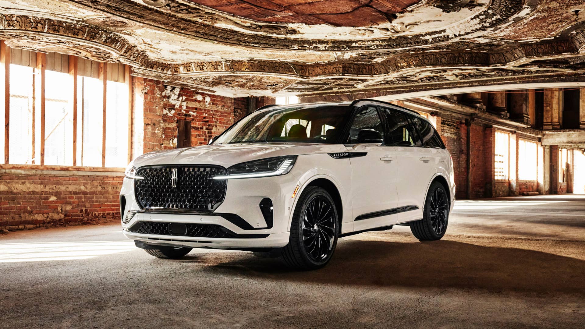 2025 Lincoln Aviator Trim Level Buyer’s Guide Breakdown - Autoblog