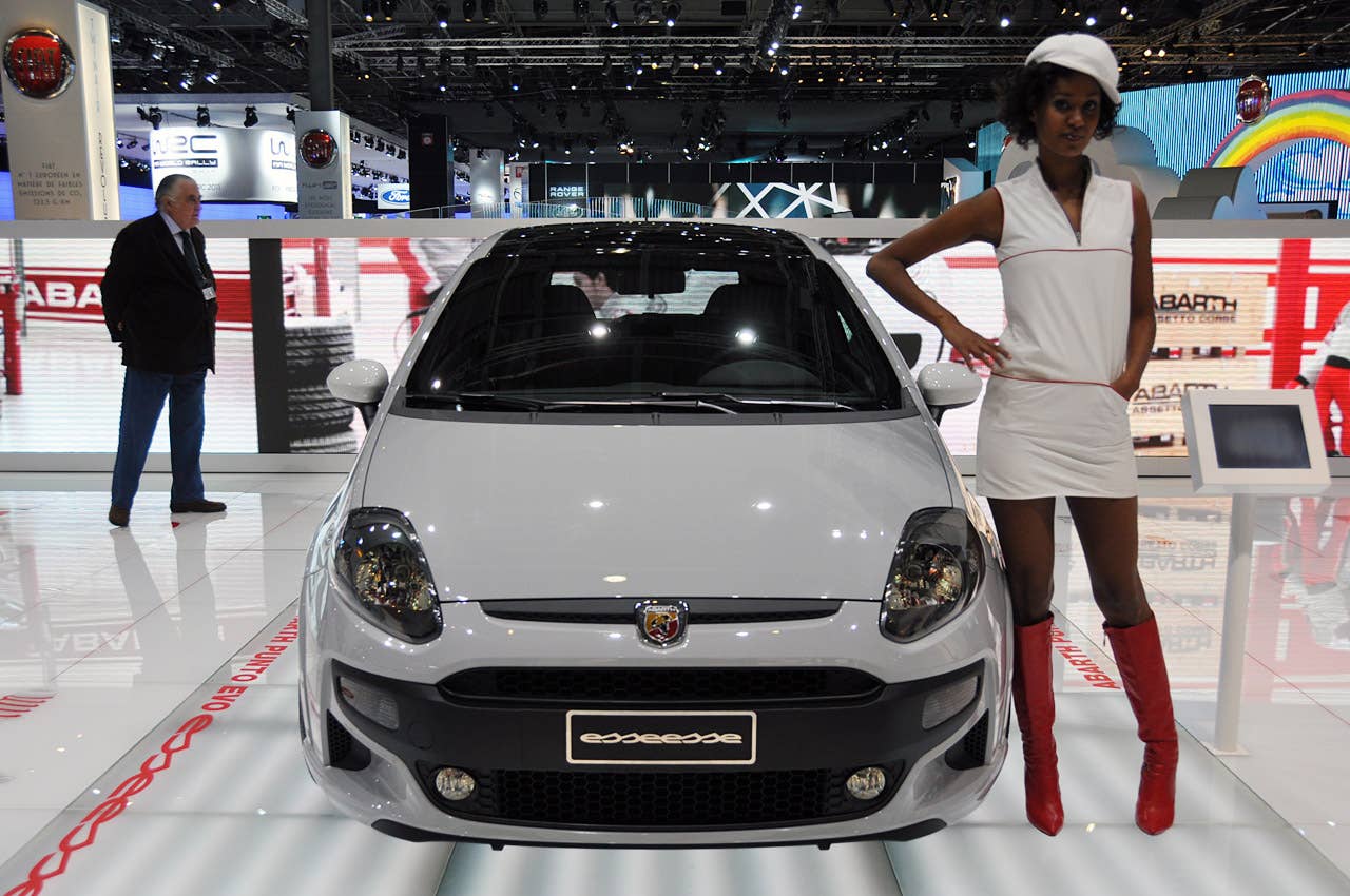 Paris 2010: 2011 Fiat Punto Evo Abarth EsseEsse is one fierce Scorpion ...