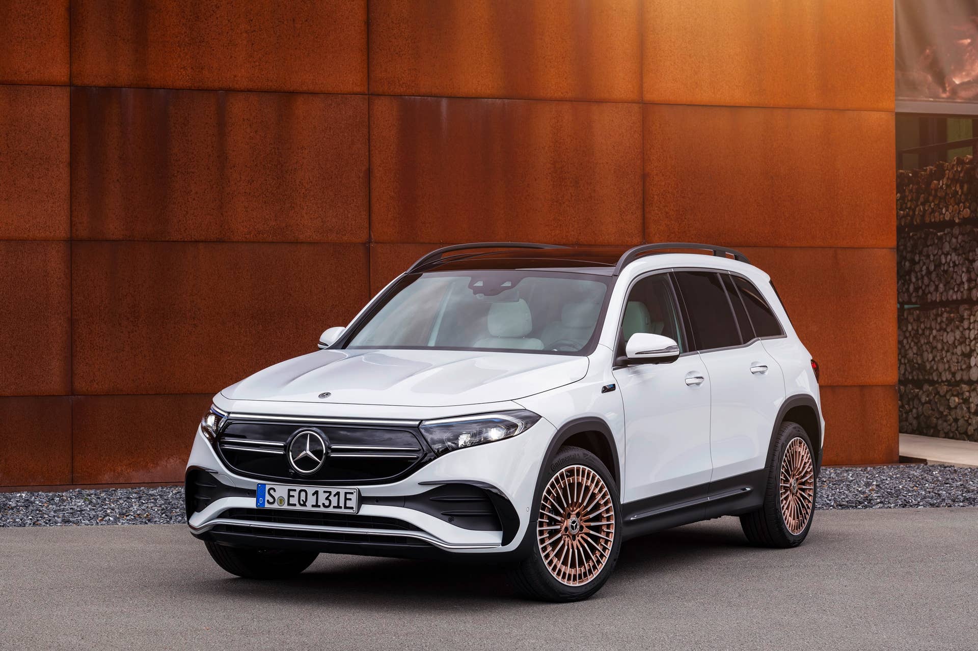 Mercedes-Benz Launches Aggressive EQB Lease Offer for July - Autoblog