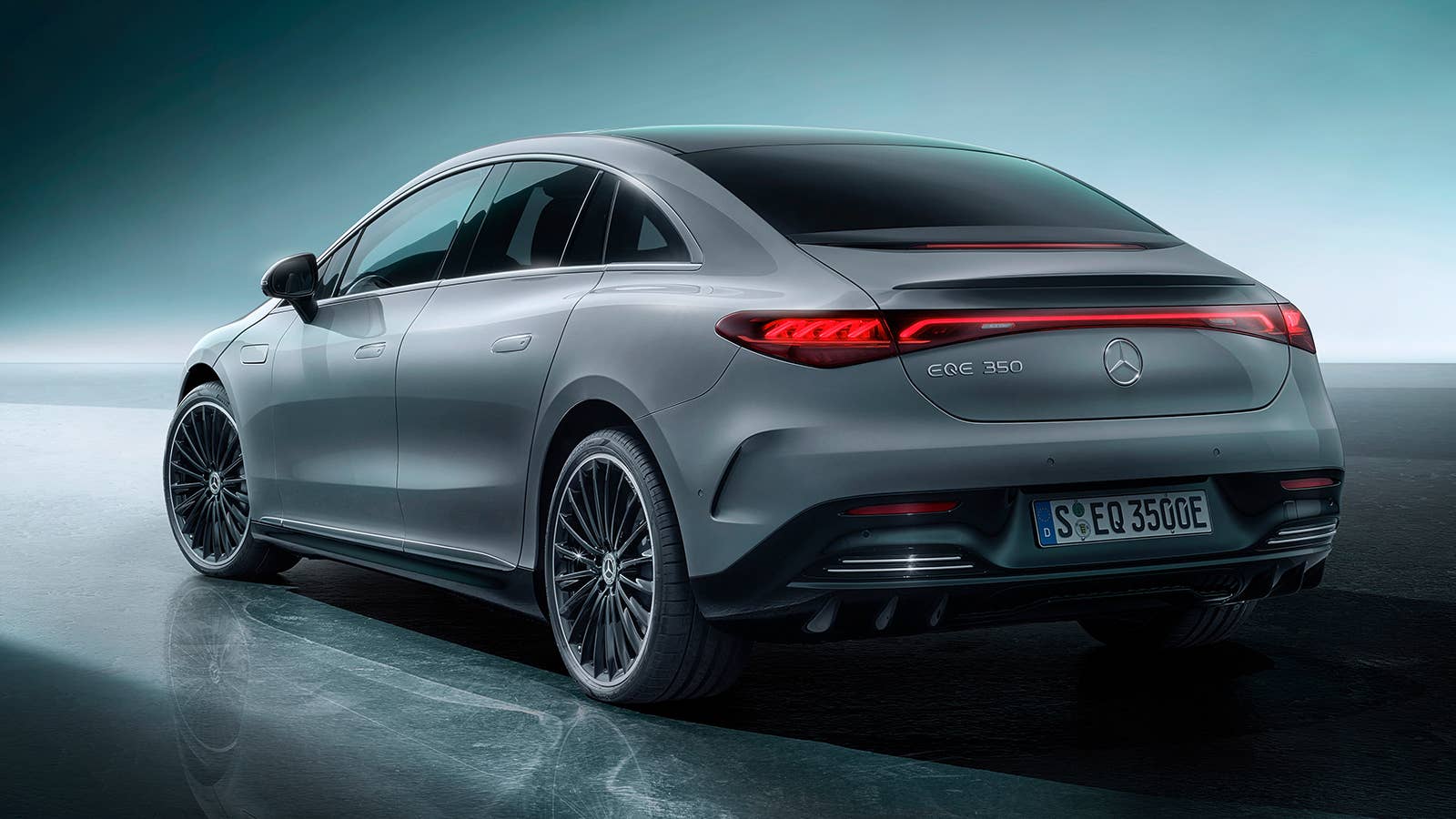 Mercedes-Benz EVs Are on Fire Sale Right Now, With Up to $50,000 Off ...