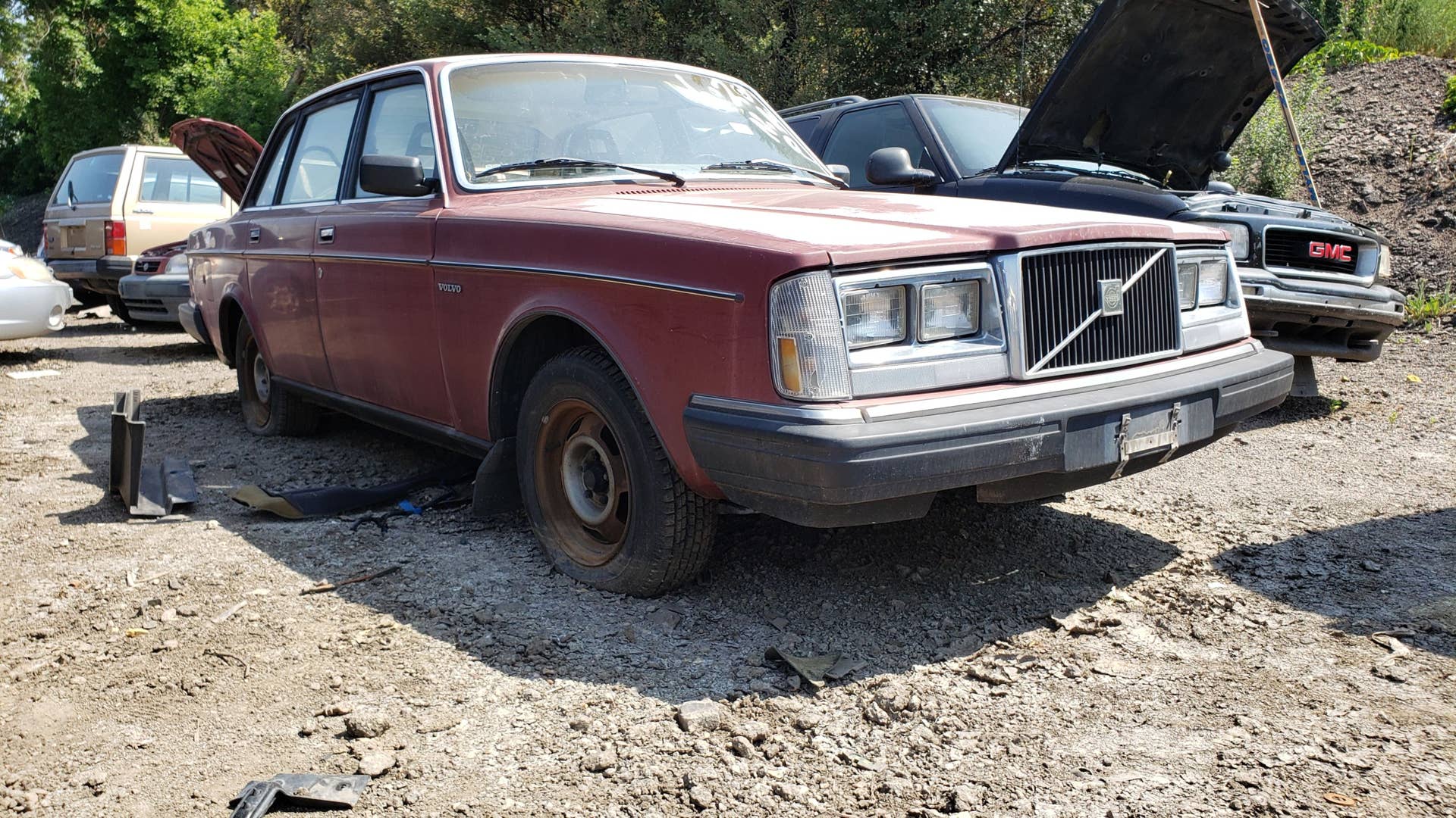 Junkyard Gem: 1983 Volvo 240 DL Sedan - Autoblog