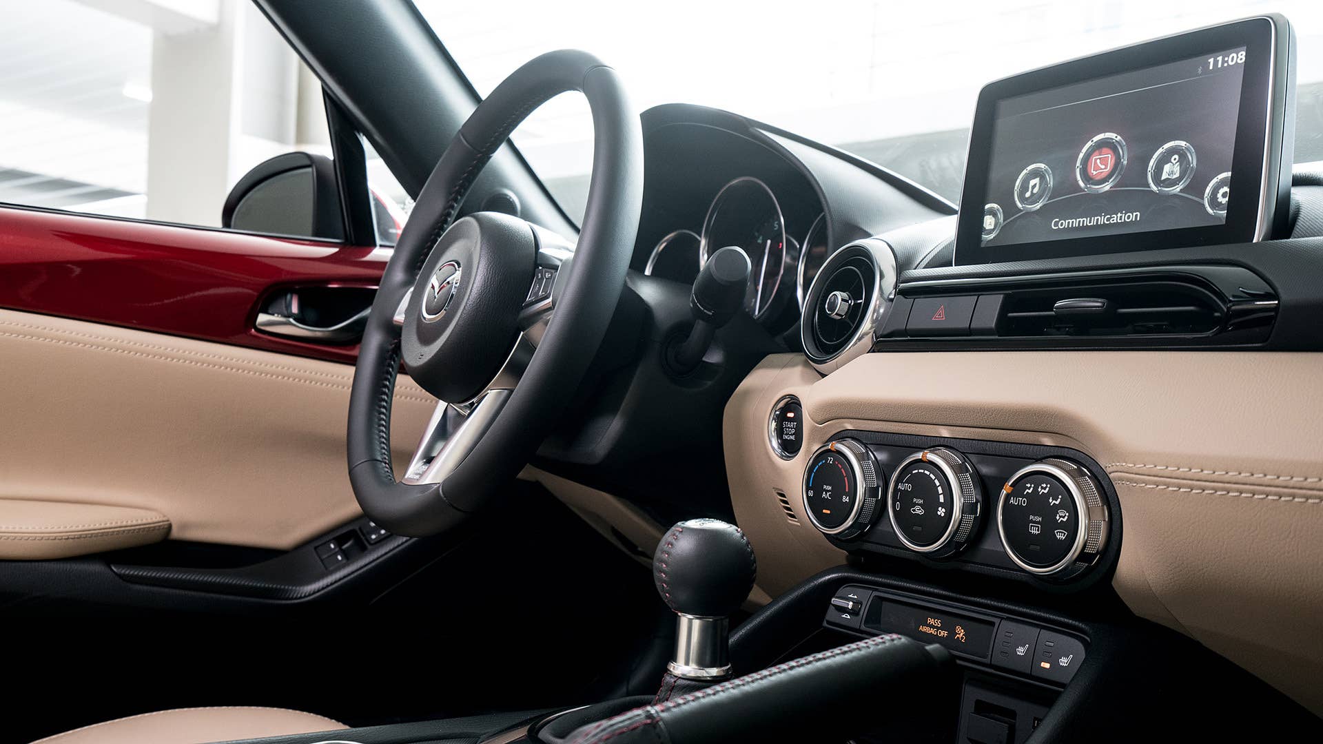 I Drove the 2025 Mazda MX-5 Miata RF in L.A., Here's My Honest Review ...