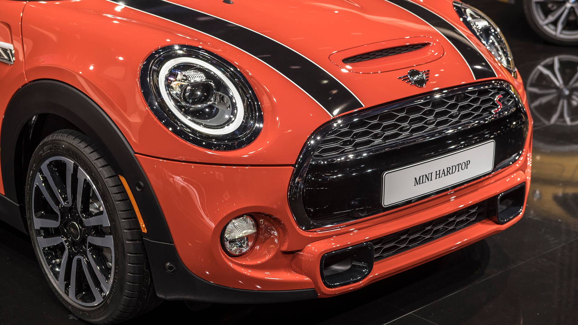 2019 Mini Cooper gets updated, becomes even more British - Autoblog