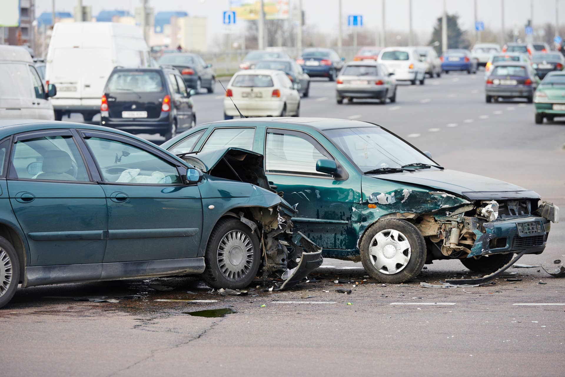 Drivers are Ignoring Double Yellow Line Medians All The Time. Why and ...