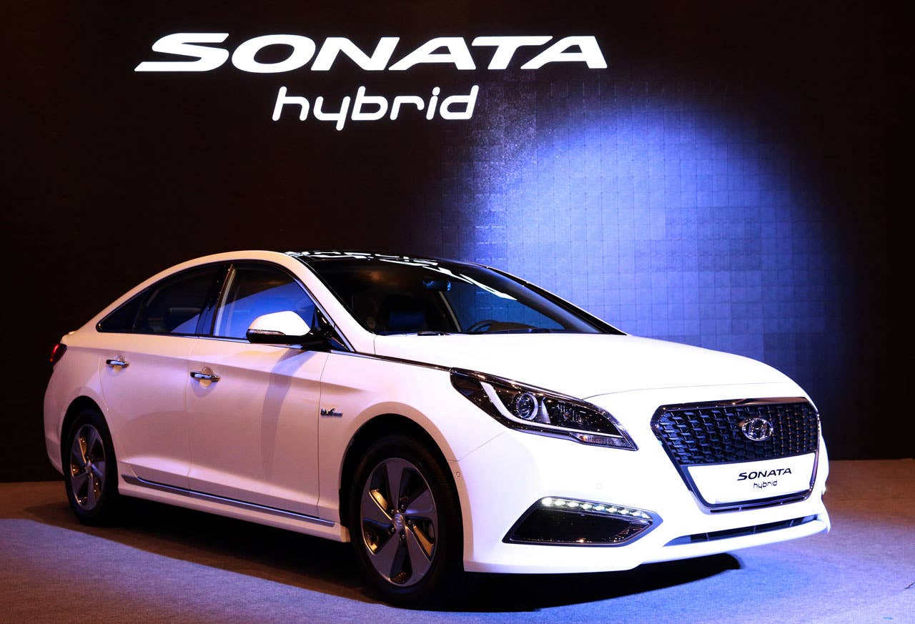 Hyundai reveals new Sonata Hybrid in Seoul - Autoblog