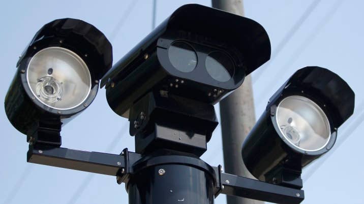 Judge Says Red-Light Camera Tickets May Be Unconstitutional - Autoblog