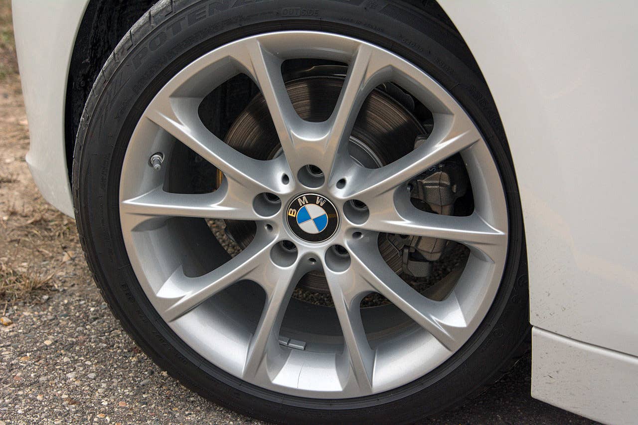 2014 BMW 320i - Autoblog