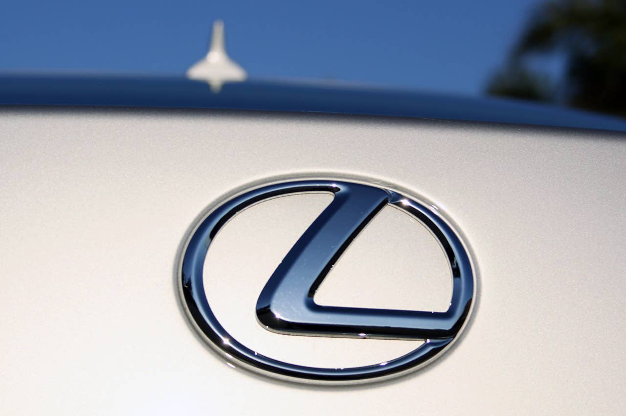 Lexus Recall Could Leave Drivers Stranded as Fuel Pumps Fail - Autoblog