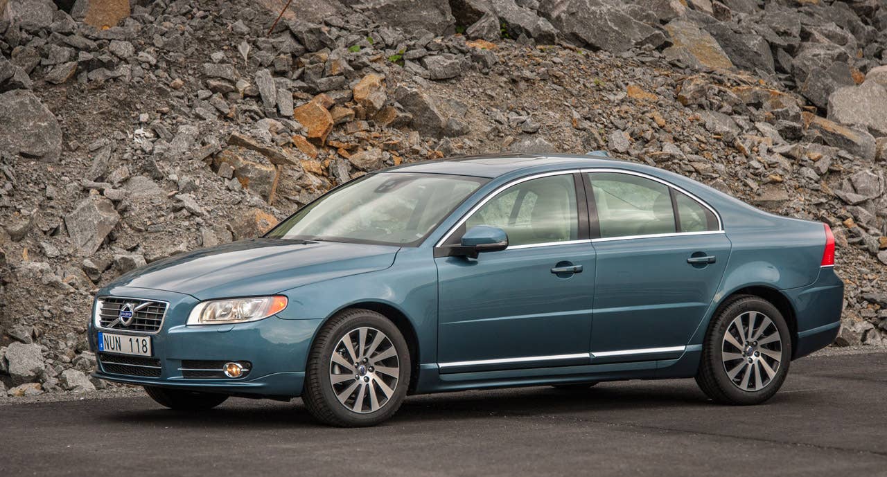 The Truth About V6 vs Inline-6 Engines Might Surprise You - Autoblog