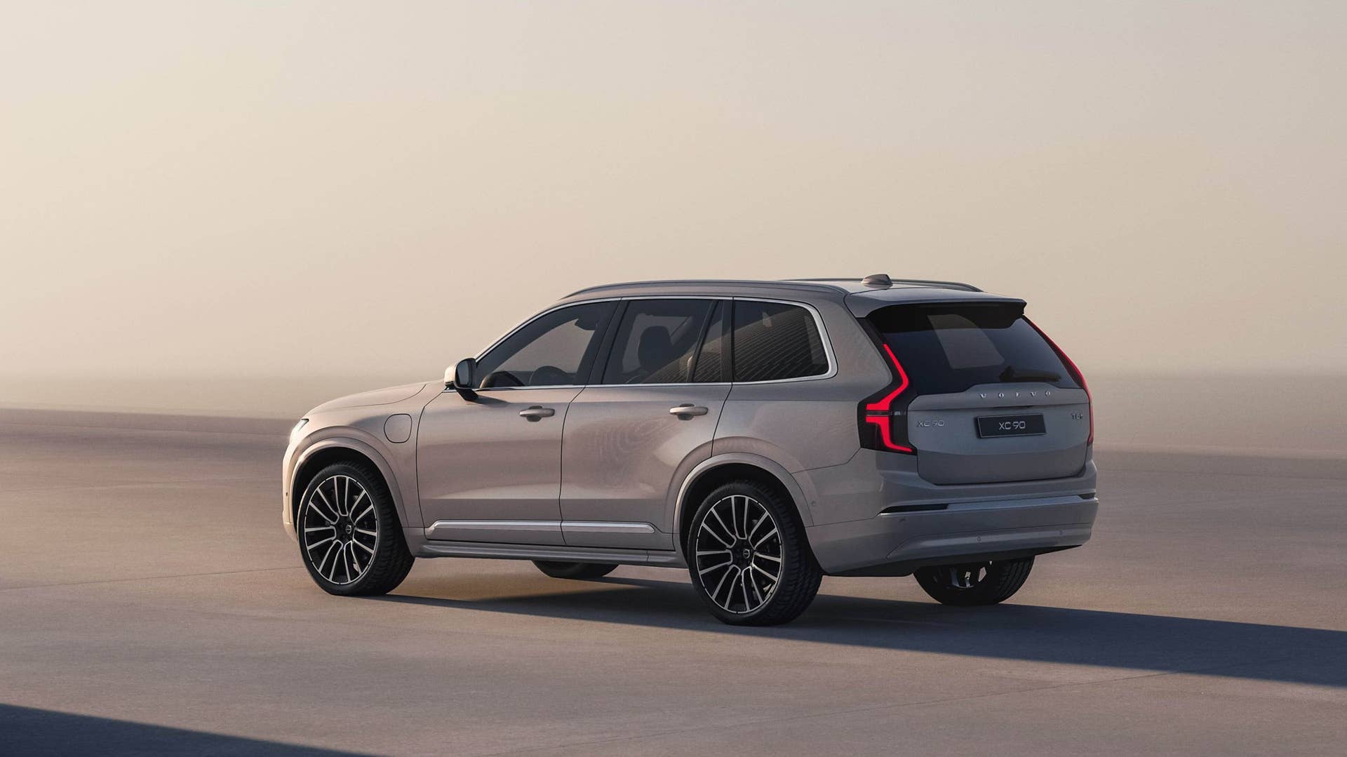 Volvo Rolls Out Tons of XC90 Lease Options this April - Autoblog
