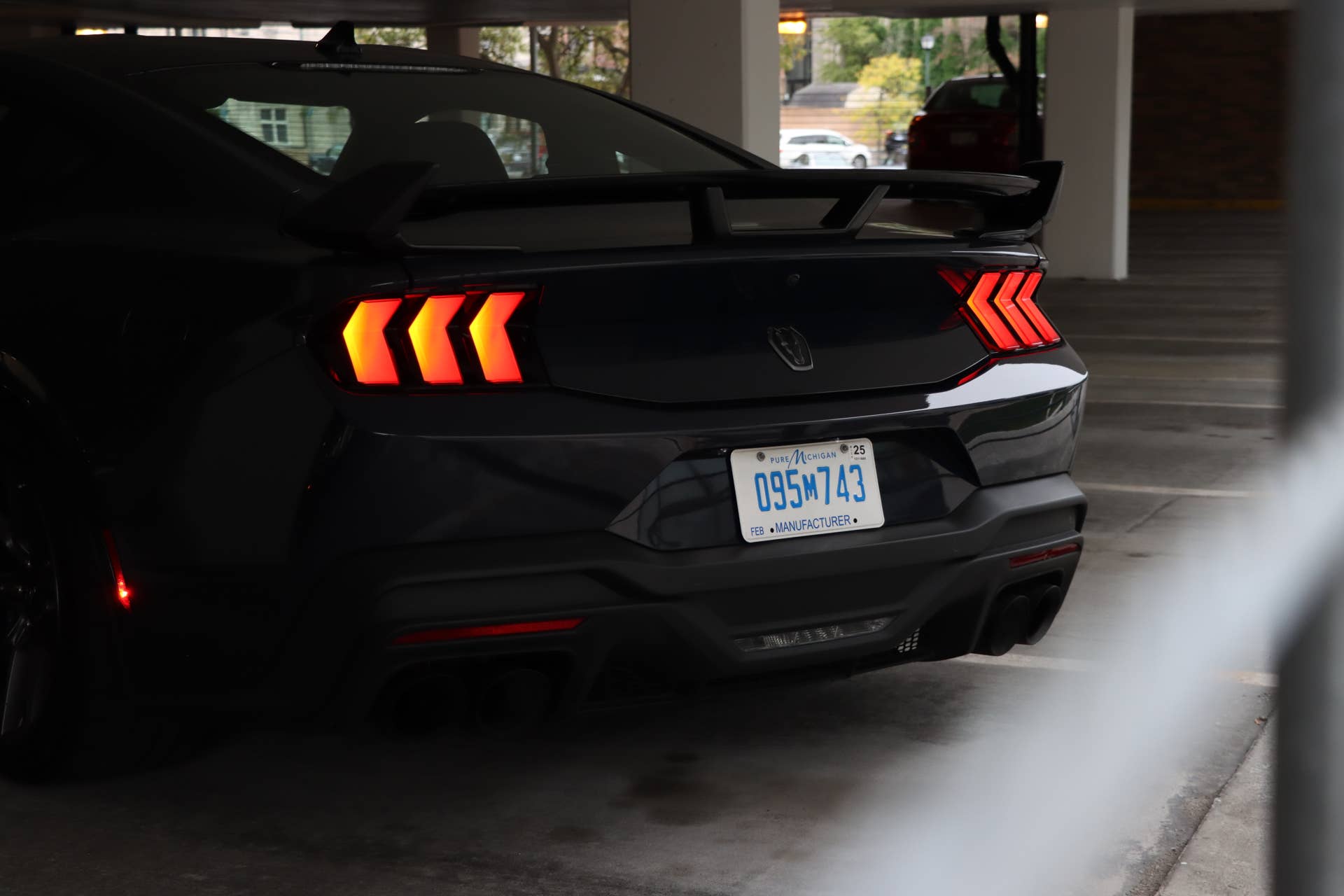 2024 Ford Mustang Dark Horse review: Keeping the V8 flame alive - Autoblog