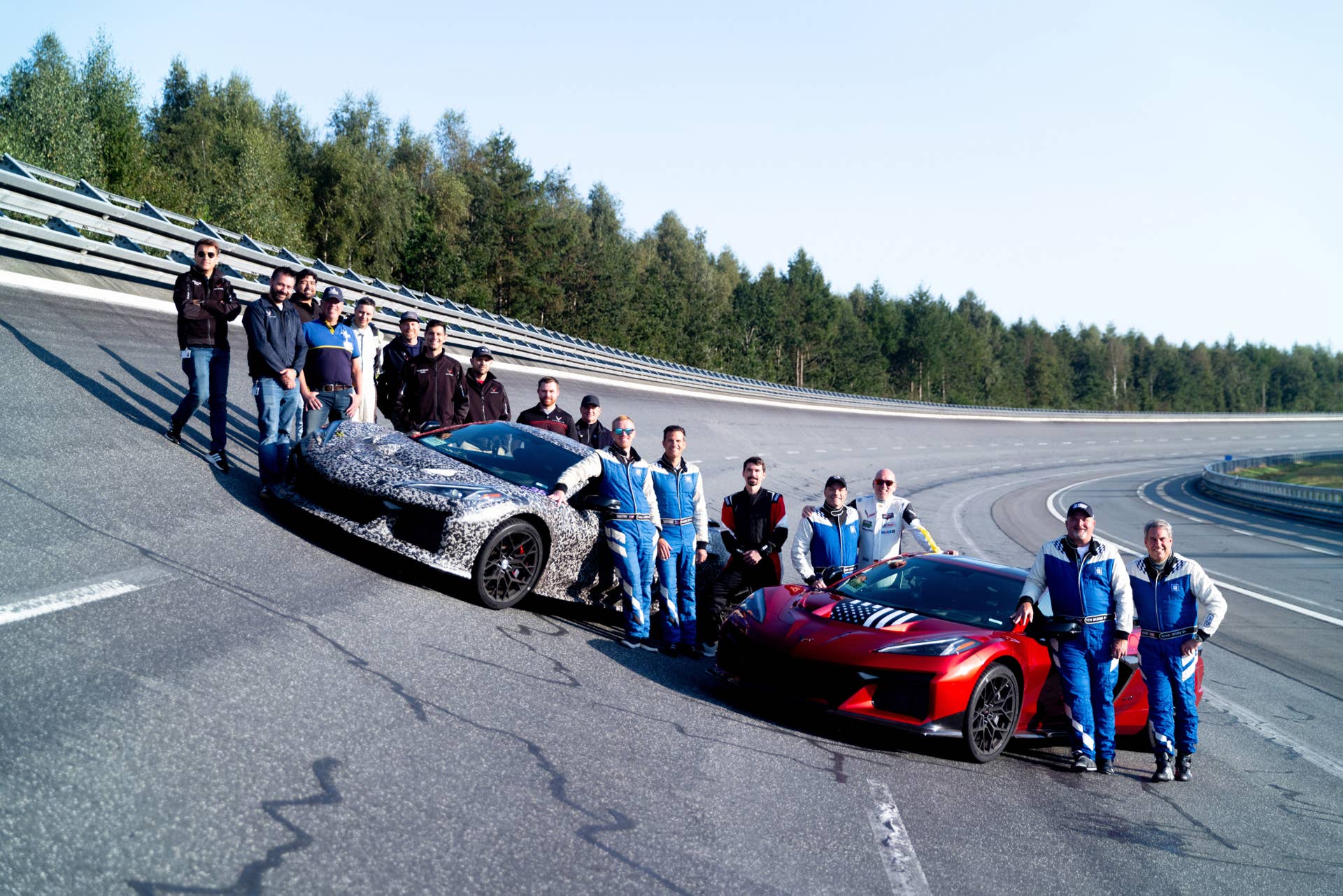 2025 Corvette ZR1 sets new speed record at 233 mph with 1,064 hp ...