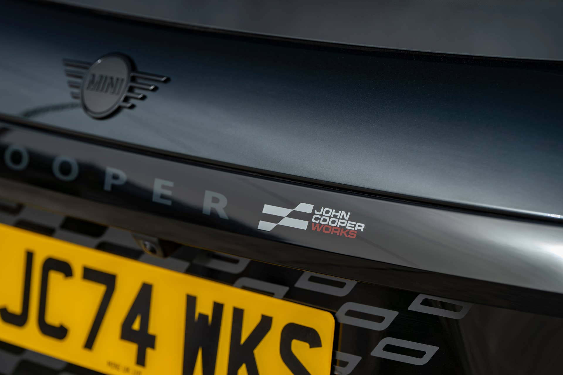 2025 MINI Cooper JCW EV isn't the hot hatch you expected - Autoblog