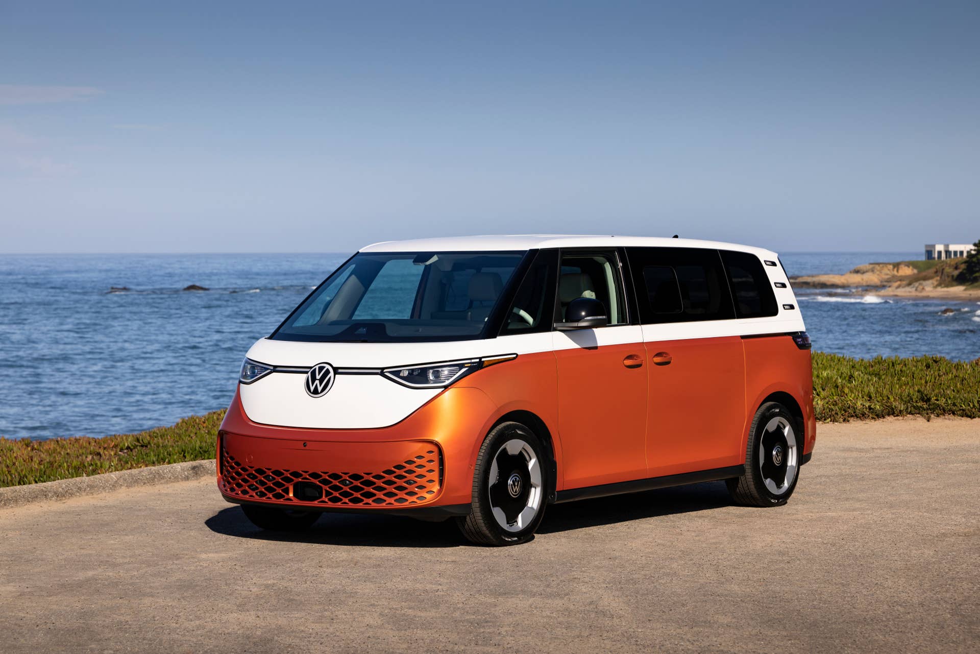 Every minivan you can buy in America in 2025 - Autoblog