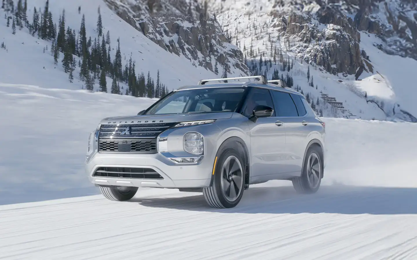Mitsubishi's secret weapon: The Outlander, fueling record sales in 2024 ...
