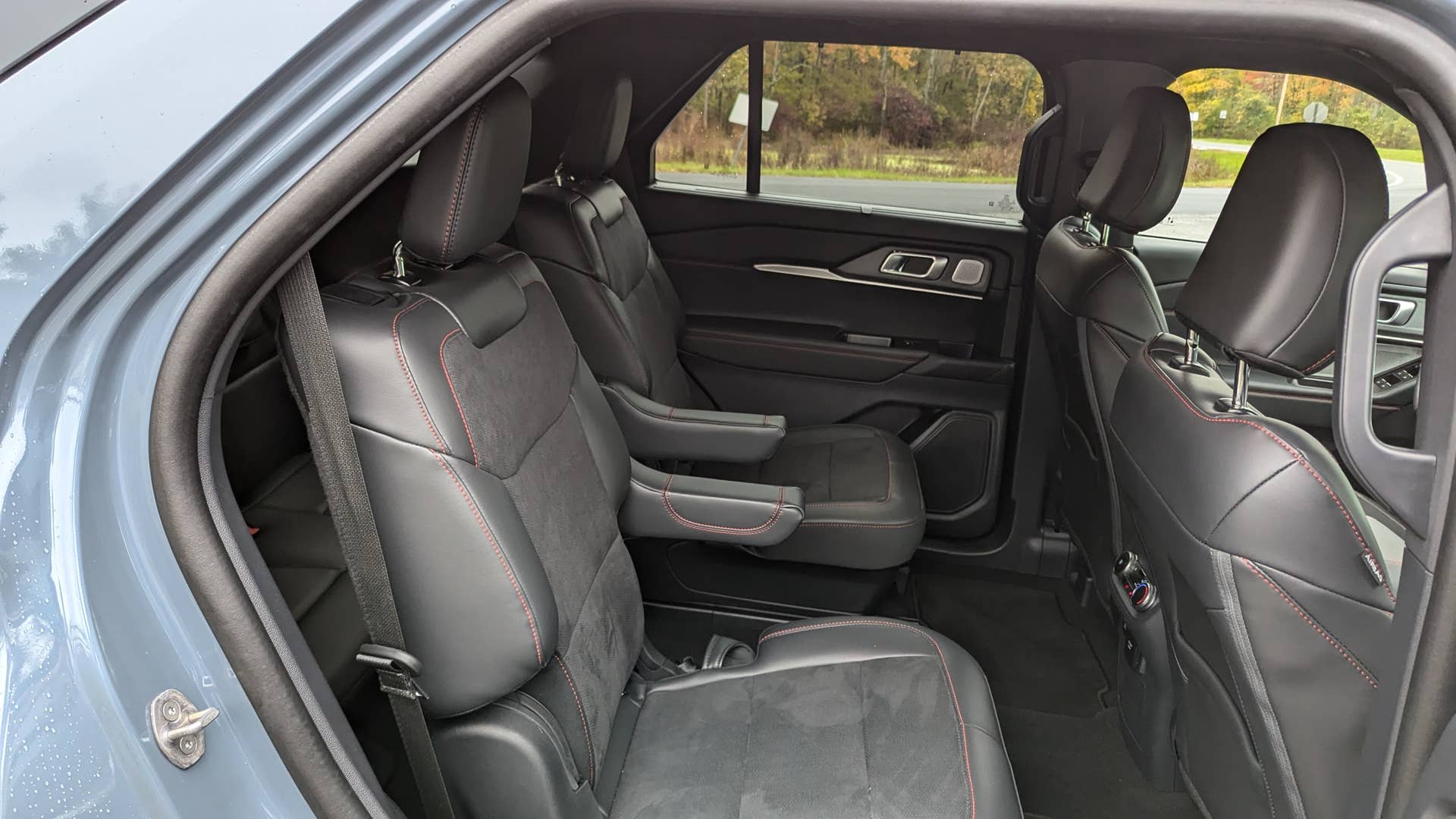2025 Ford Explorer ST Review: Is the pace worth the price? - Autoblog