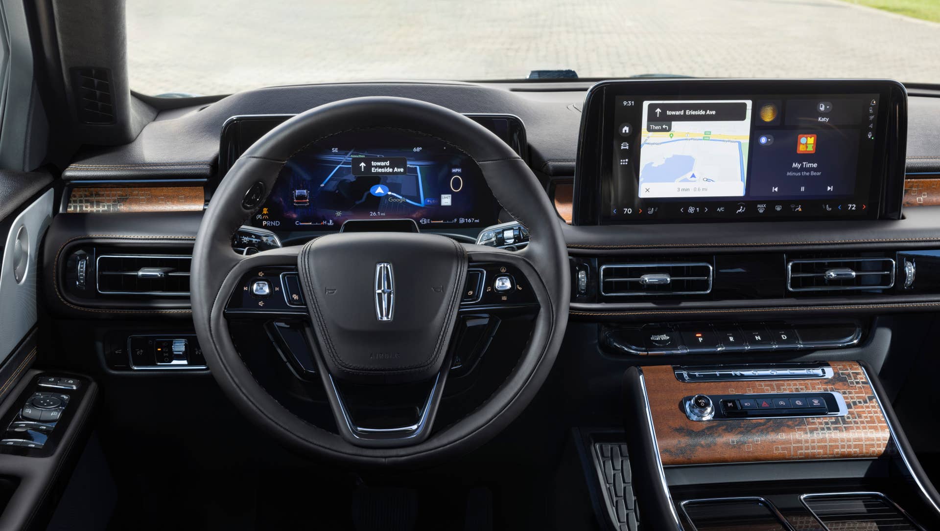 Four new features on the 2025 Lincoln Aviator - Autoblog