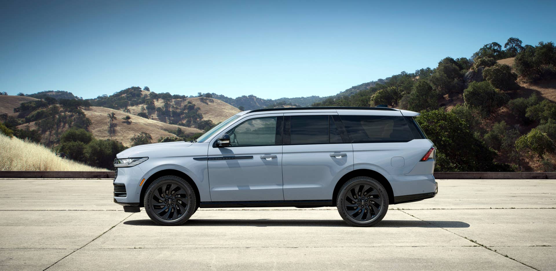 Six new features on the 2025 Lincoln Navigator - Autoblog