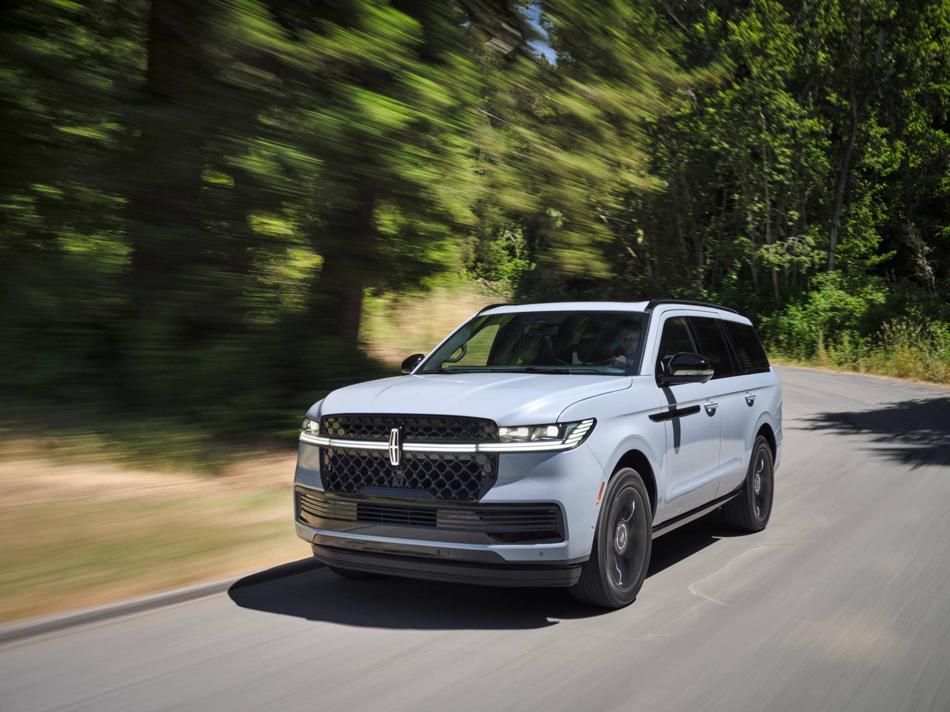 Six new features on the 2025 Lincoln Navigator - Autoblog