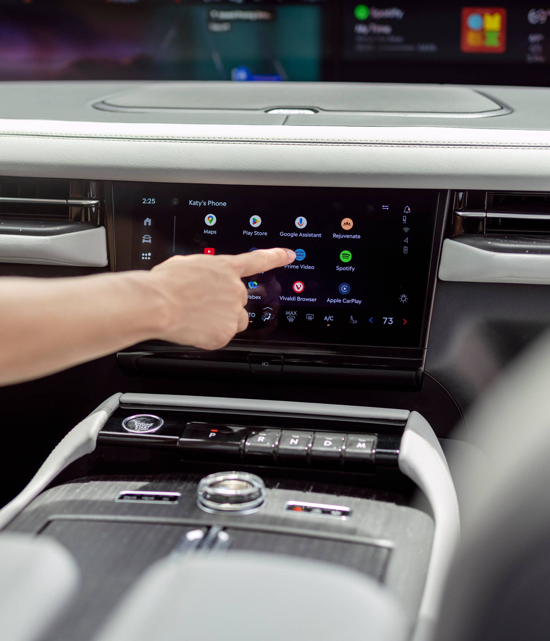 Six new features on the 2025 Lincoln Navigator - Autoblog