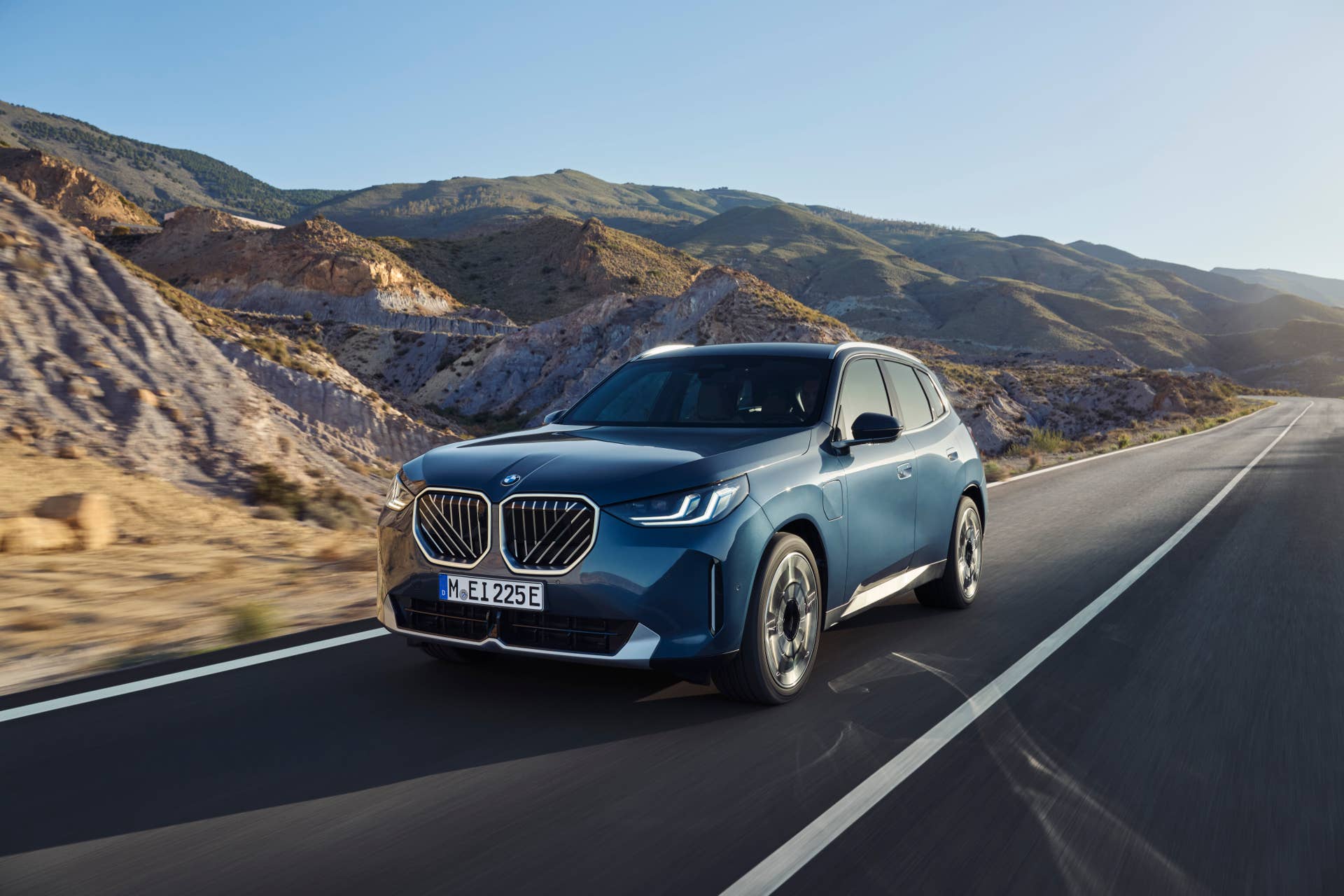 Is the BMW X3 30 xDrive a worthy luxury SUV? - Autoblog