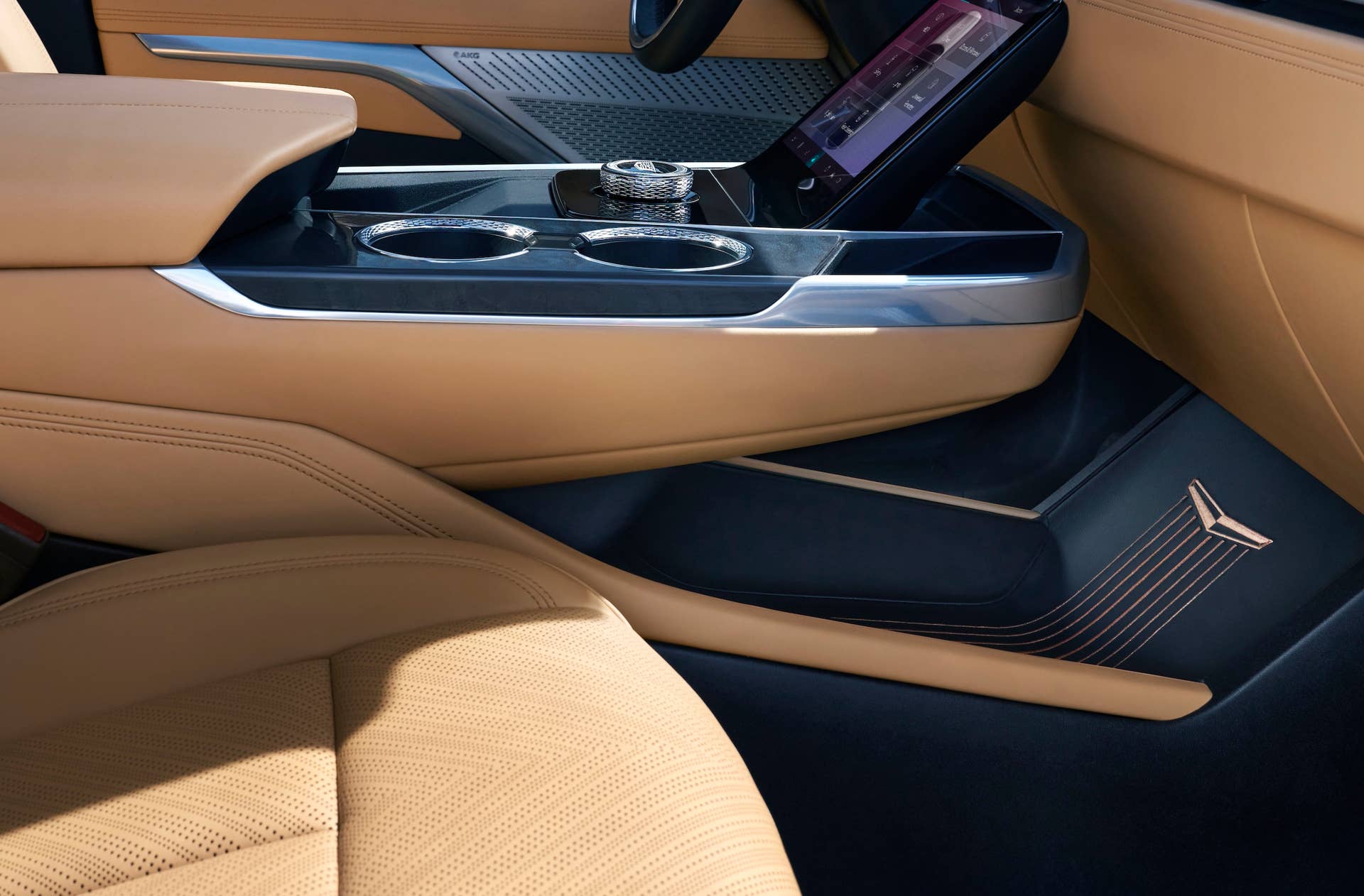 2025 Cadillac Escalade IQ pushes technology to new heights - Autoblog