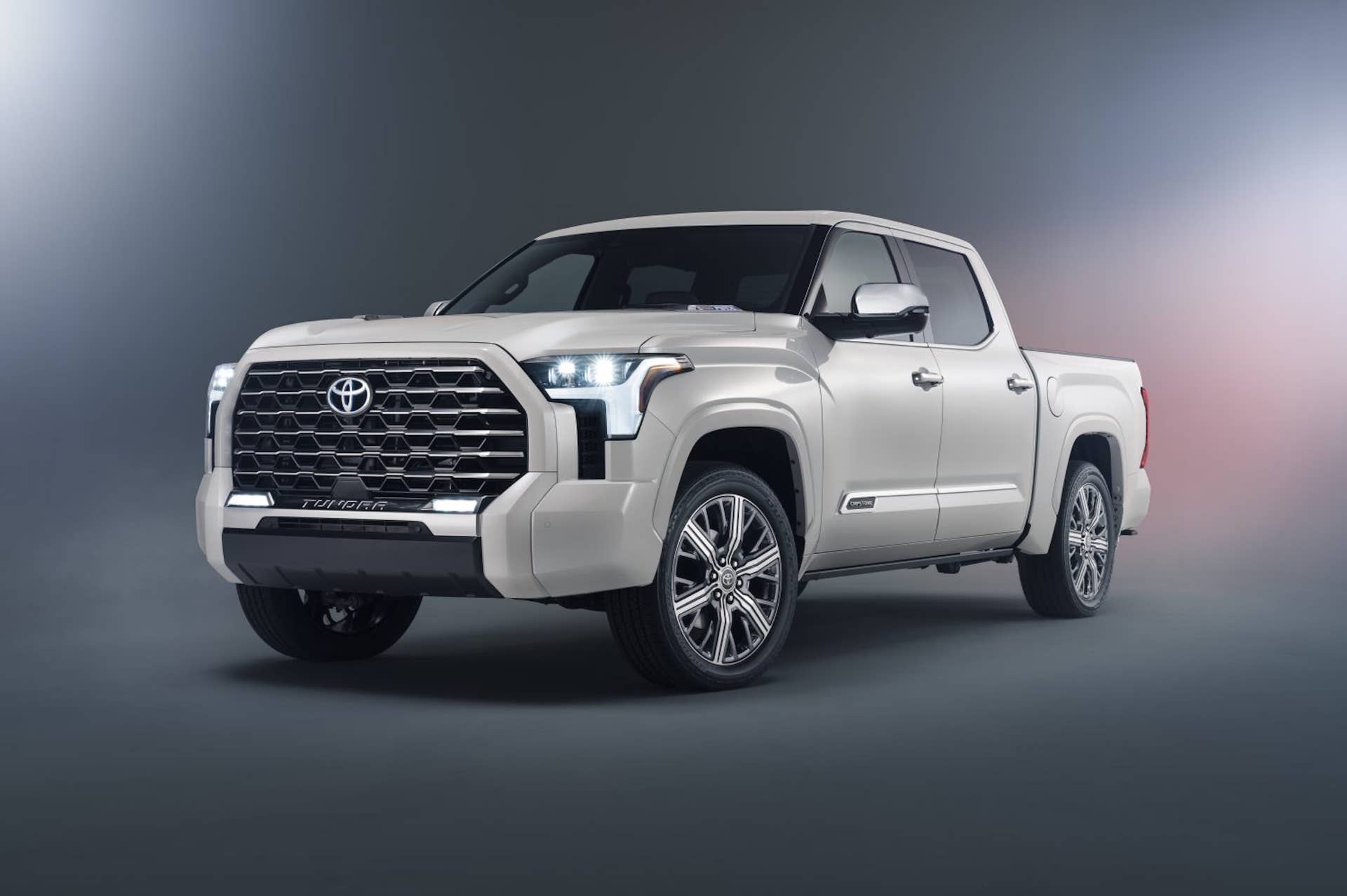 2026 Chevrolet Silverado 1500 vs Toyota Tundra: Which Is The Better Buy ...