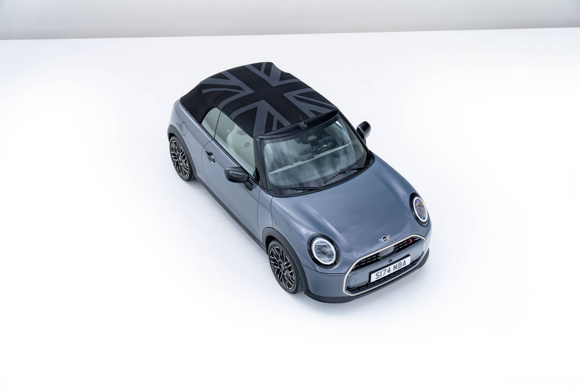 MINI’s drop-top icon returns: Here’s what’s new for 2025 - Autoblog