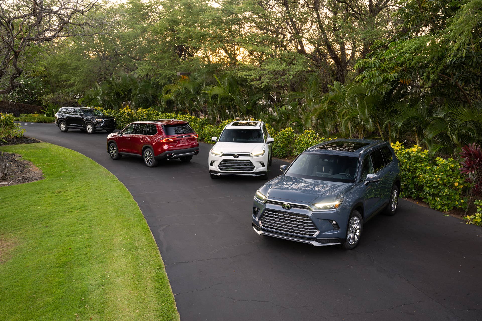 2026 Toyota Grand Highlander Barely Costs More Than Last Year - Autoblog